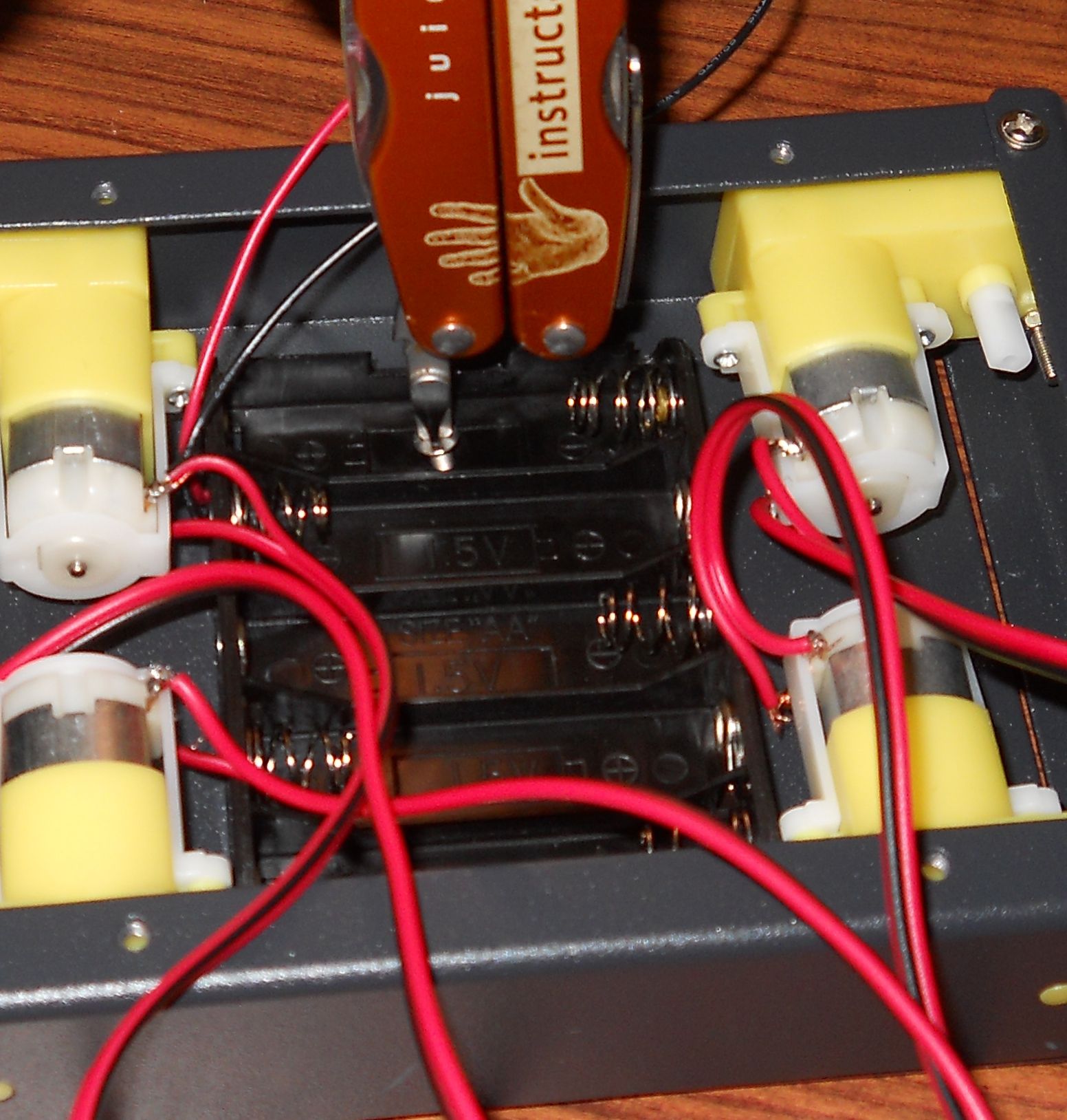 Wall-E's Anti-Social Cousin: Object Avoiding Arduino Controlled Robot! - Instructables