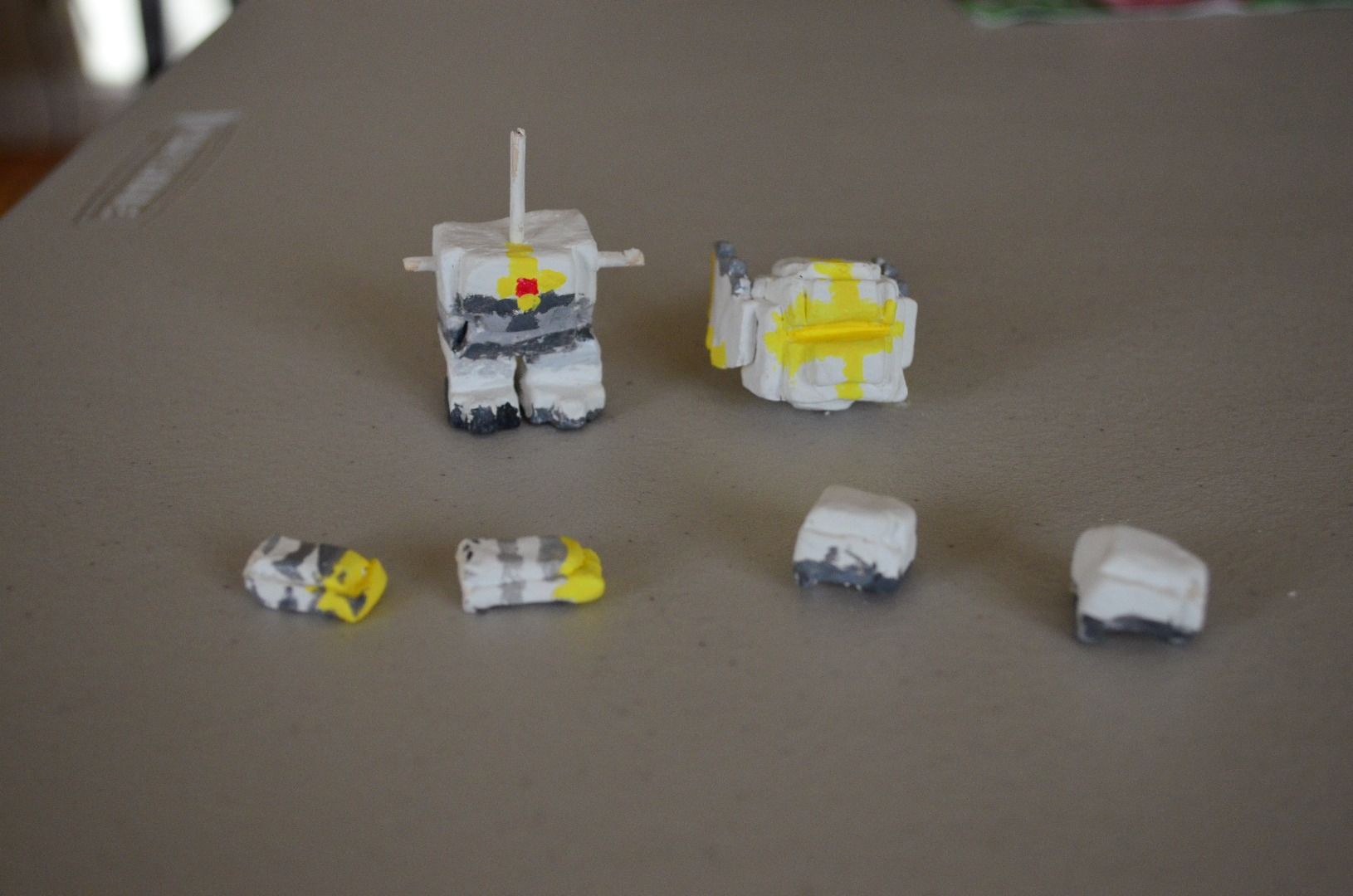 Voxellated Terraria - Silver Armor Player (Clay) : 8 Steps - Instructables