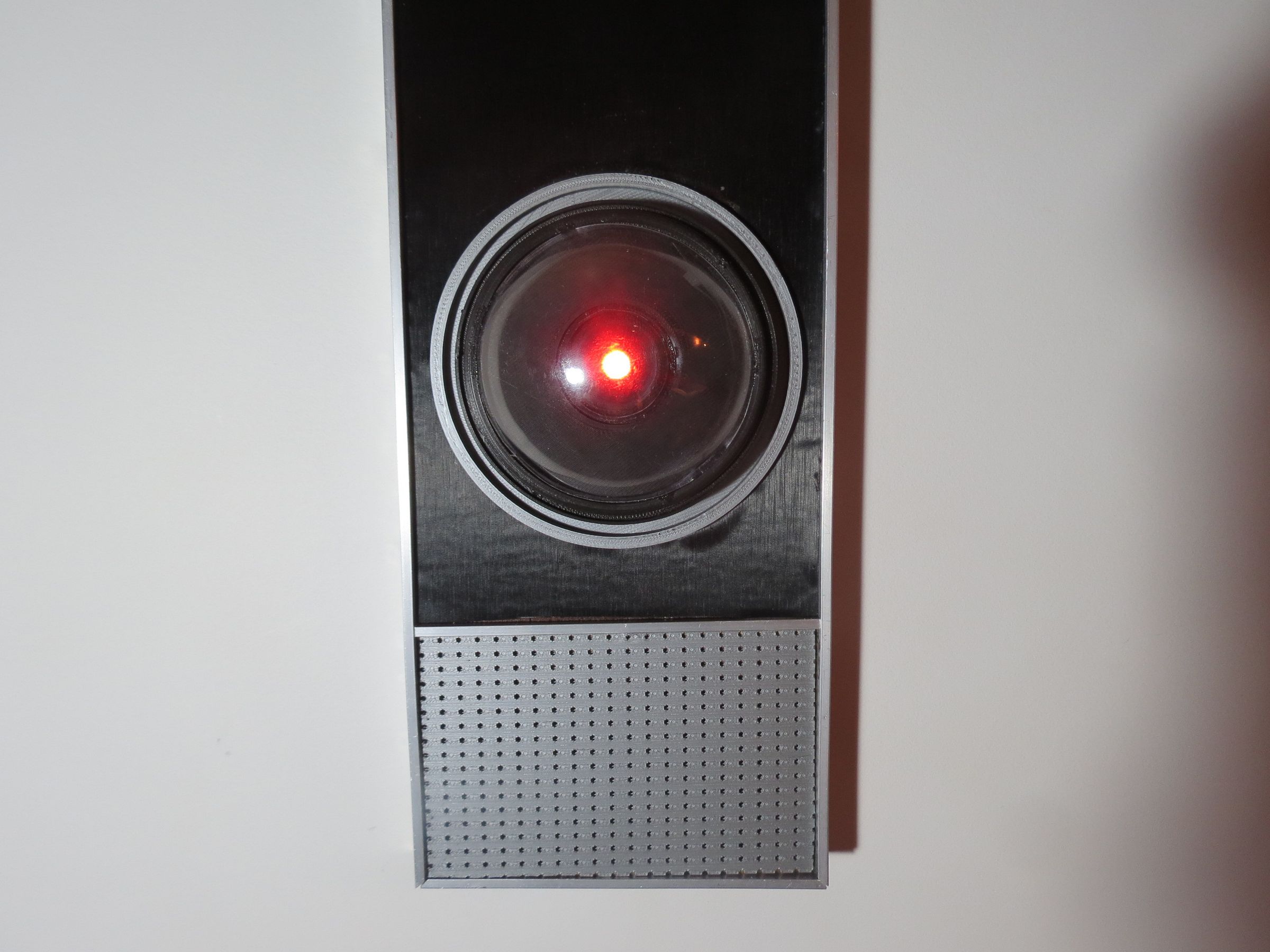 Screen-accurate HAL 9000 Replica : 5 Steps (with Pictures) - Instructables