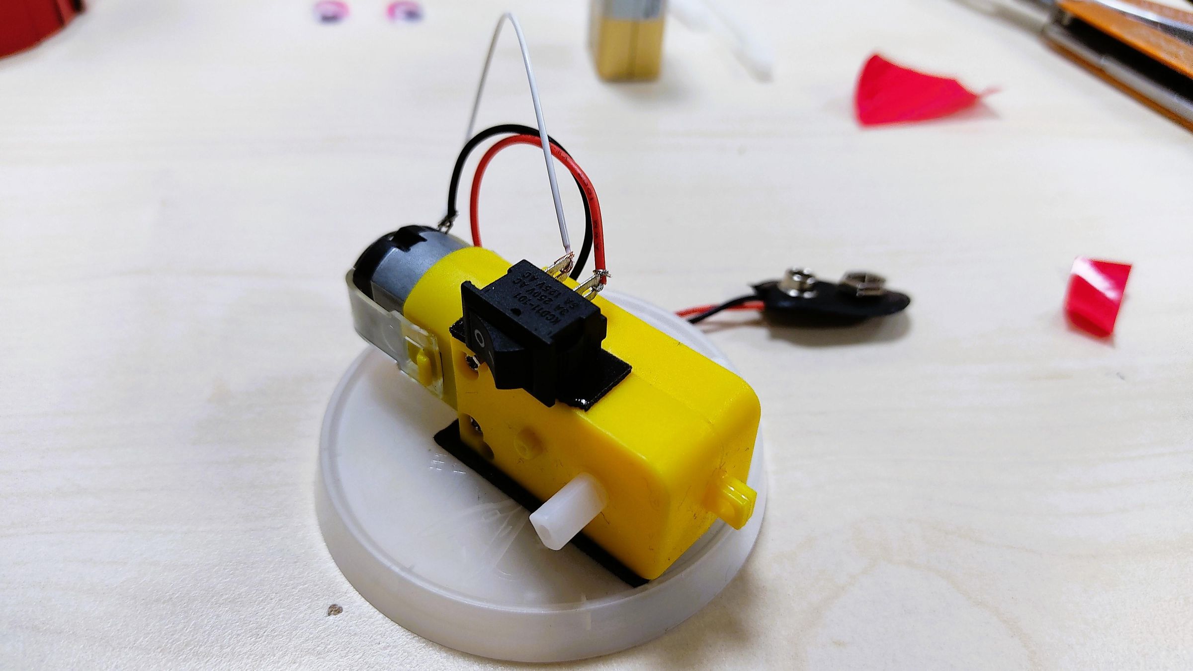 Robotics for School: Create Four Easy Robots Using Simple Materials ...