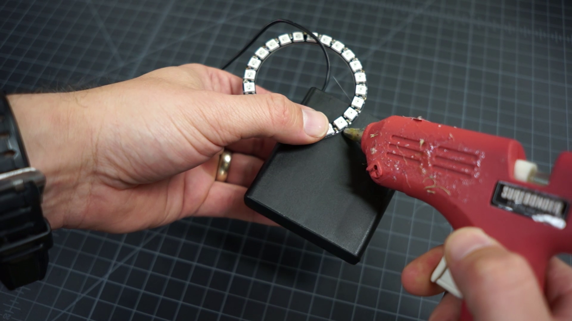 Dovetailed Arduino Humidity Sensor : 7 Steps (with Pictures) - Instructables