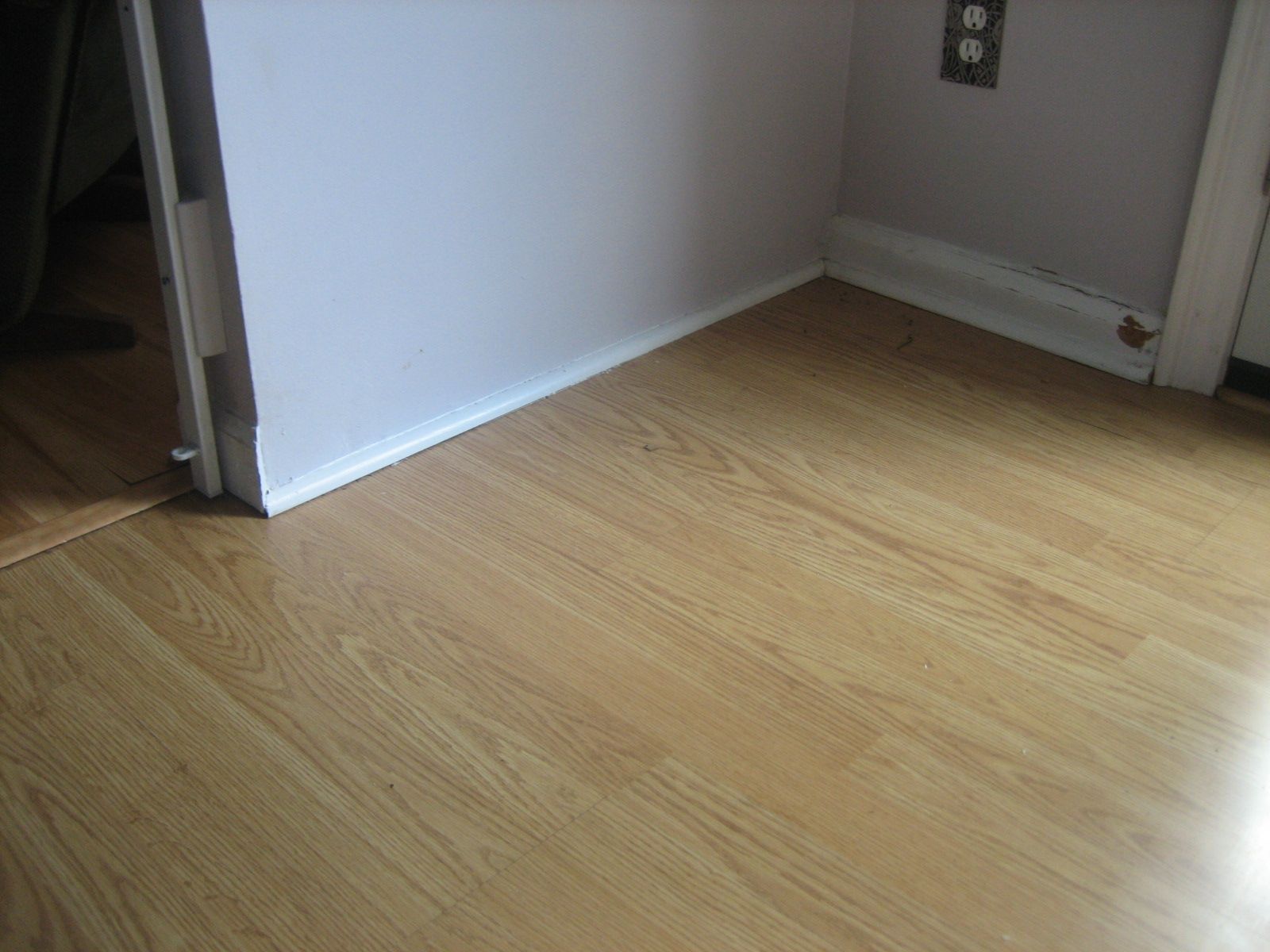 BASEBOARD MOLDING REPAIR : 8 Steps (with Pictures) - Instructables