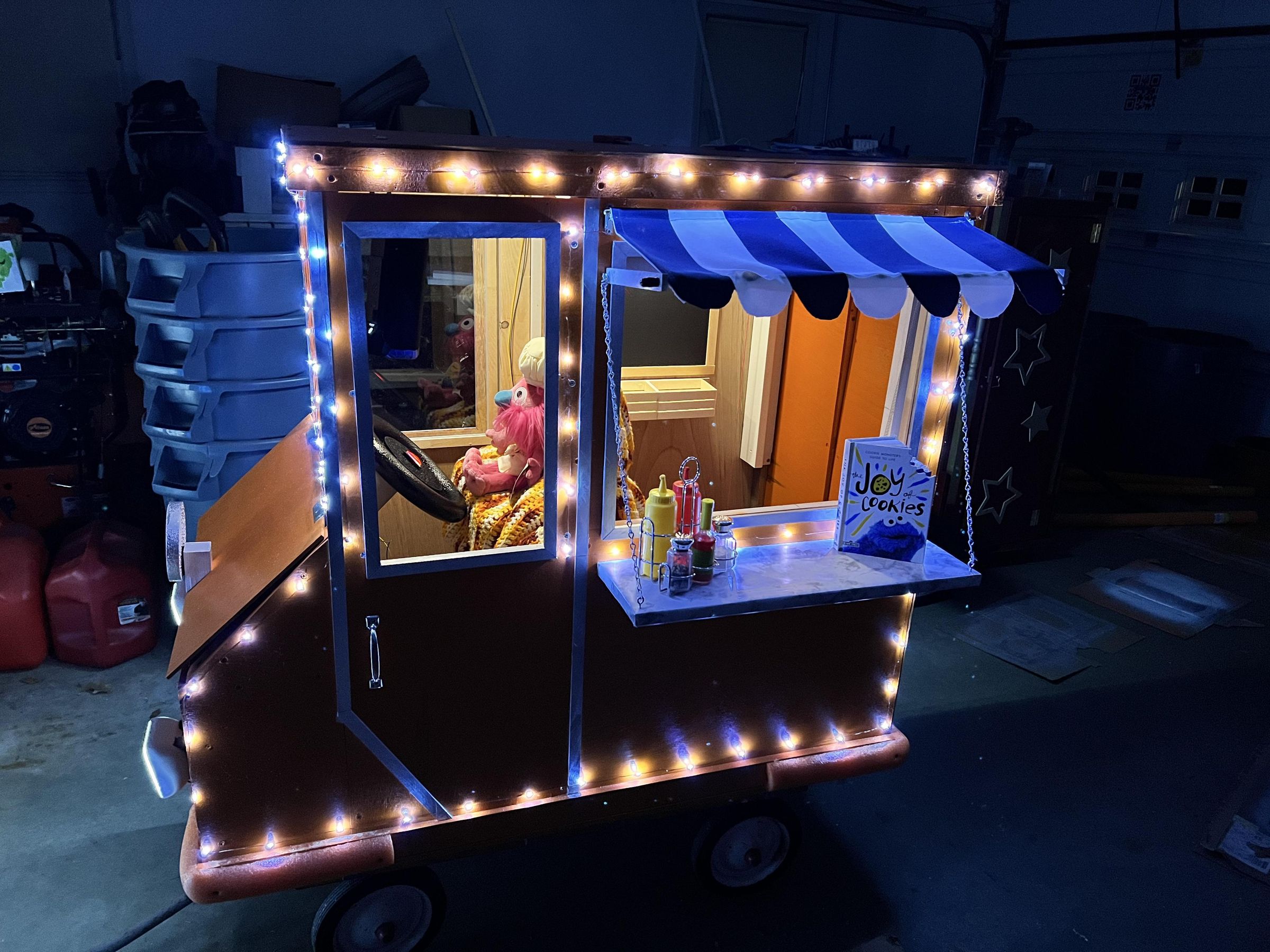 Halloween Cookie Monster and Gonger Food Truck! : 7 Steps (with ...