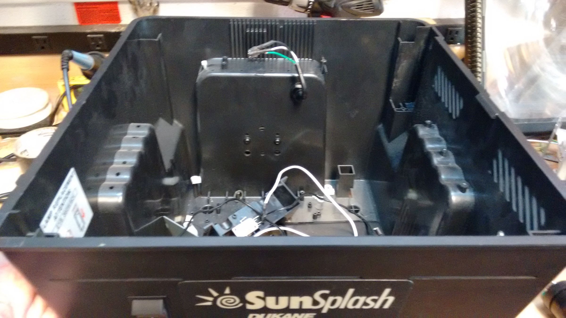 Overhead Projector Salvage : 12 Steps (with Pictures) - Instructables