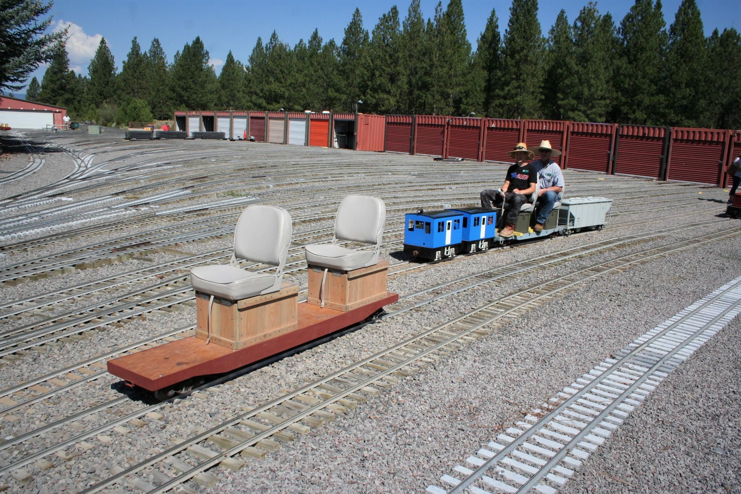 7 1/2 Gauge Rideable Flat Train Car : 13 Steps (with Pictures ...