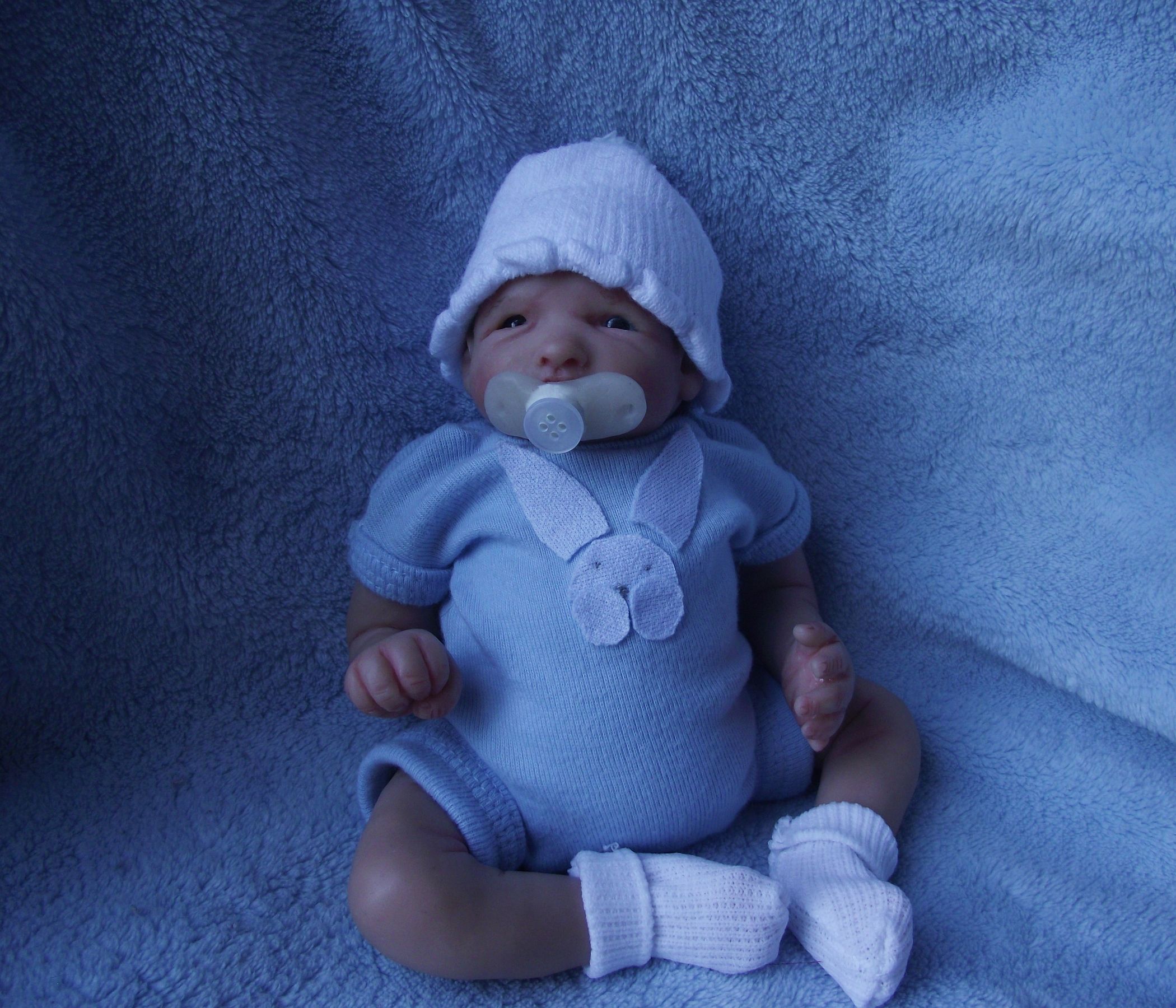 START TO FINISH FROM a BALL OF CLAY * BABY JOSHUA* - Instructables