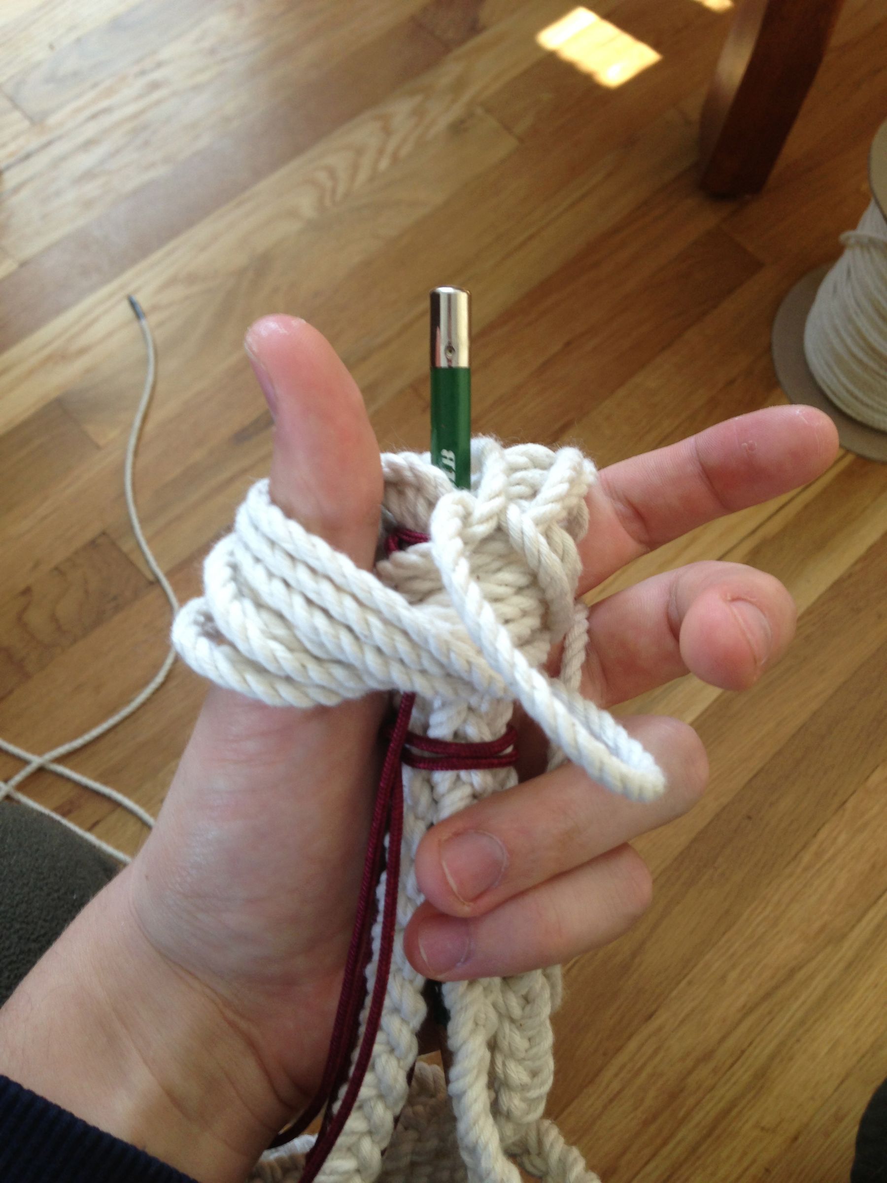 How to Make a Plant Hanger Out of Rope : 10 Steps (with Pictures ...