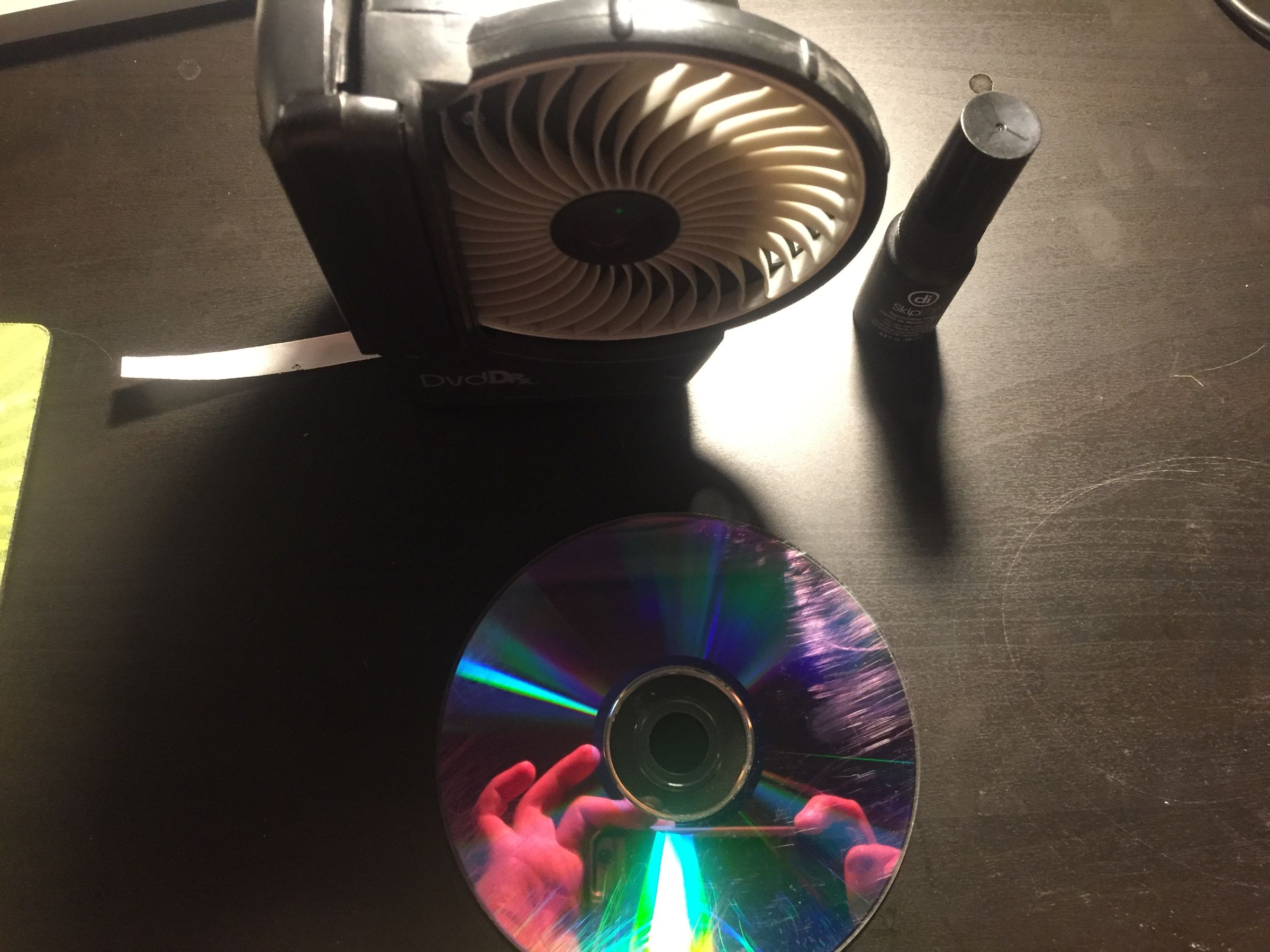 How to Clean an Optical Disc : 4 Steps (with Pictures) - Instructables