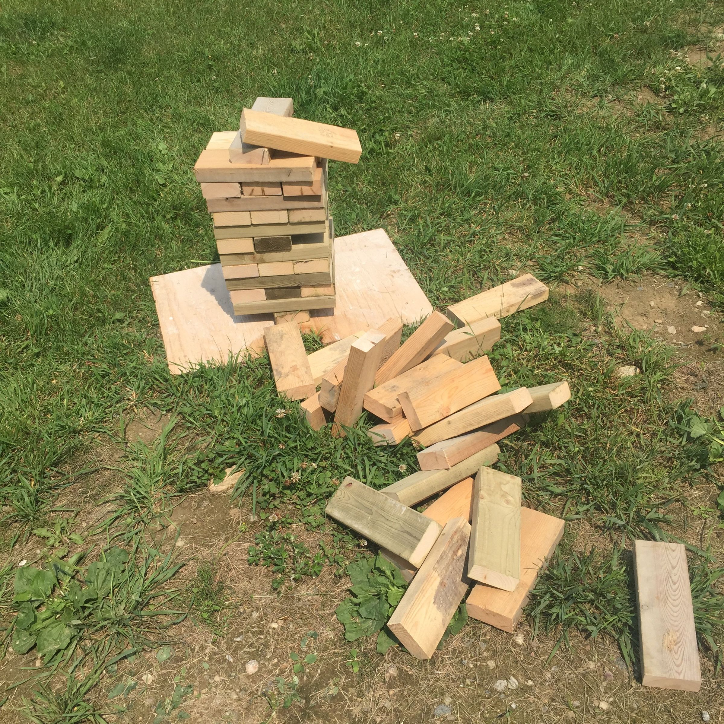 Cottage Jumbo Jenga : 3 Steps (with Pictures) - Instructables