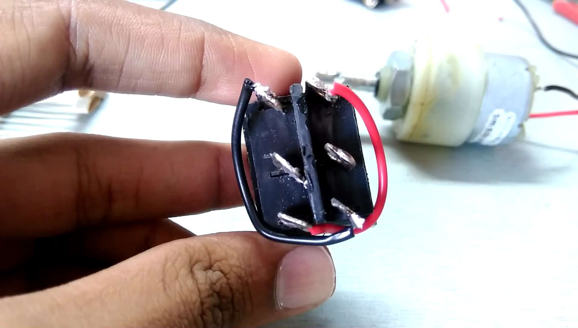 How to #3 - Control Direction of a DC Motor : 4 Steps (with Pictures ...