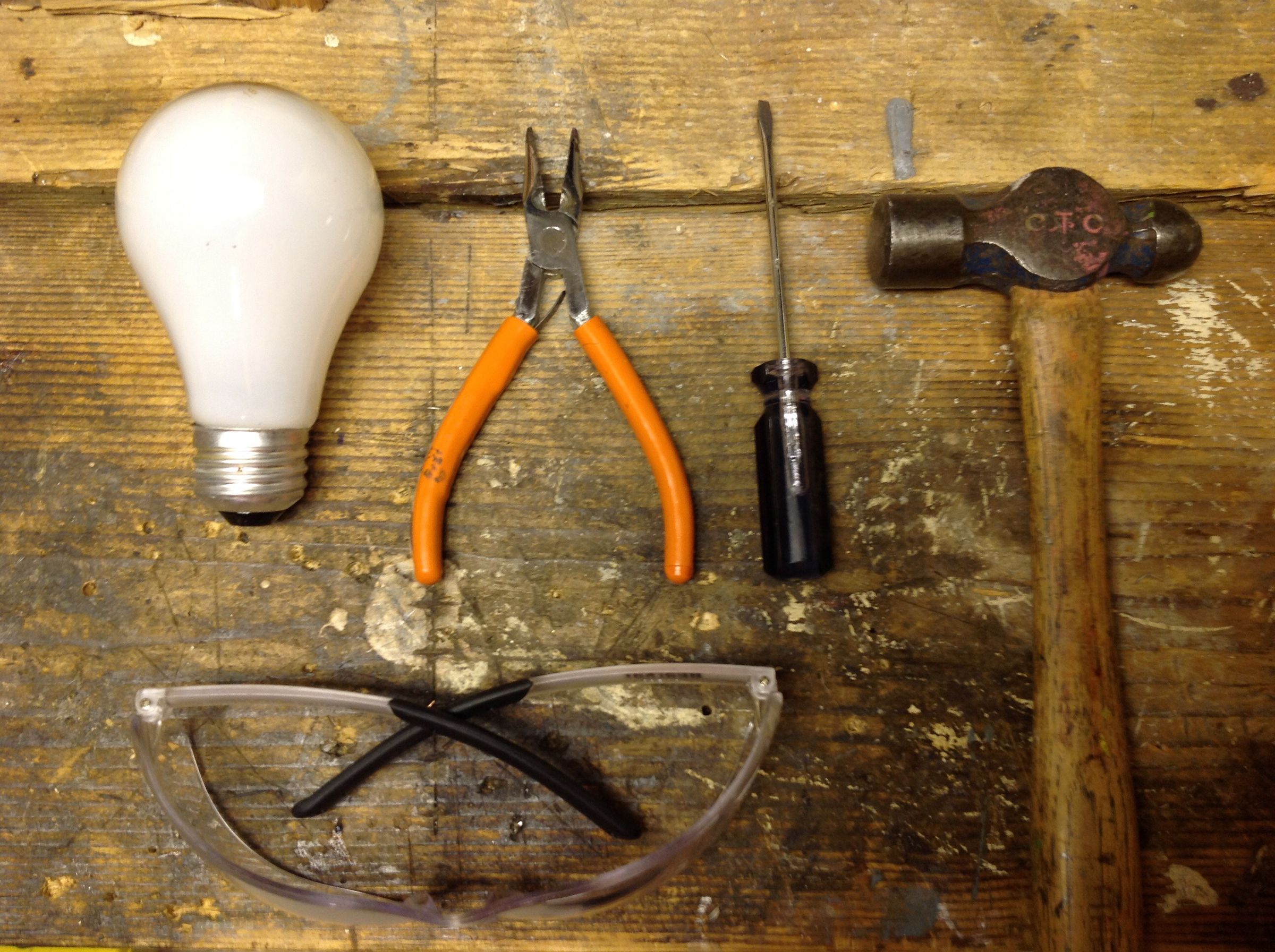 Secret Light Bulb Hiding Place : 5 Steps (with Pictures) - Instructables