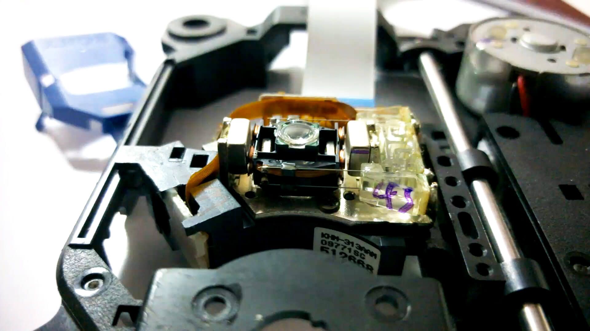 Parts to Salvage From a DVD/CD Player : 10 Steps - Instructables
