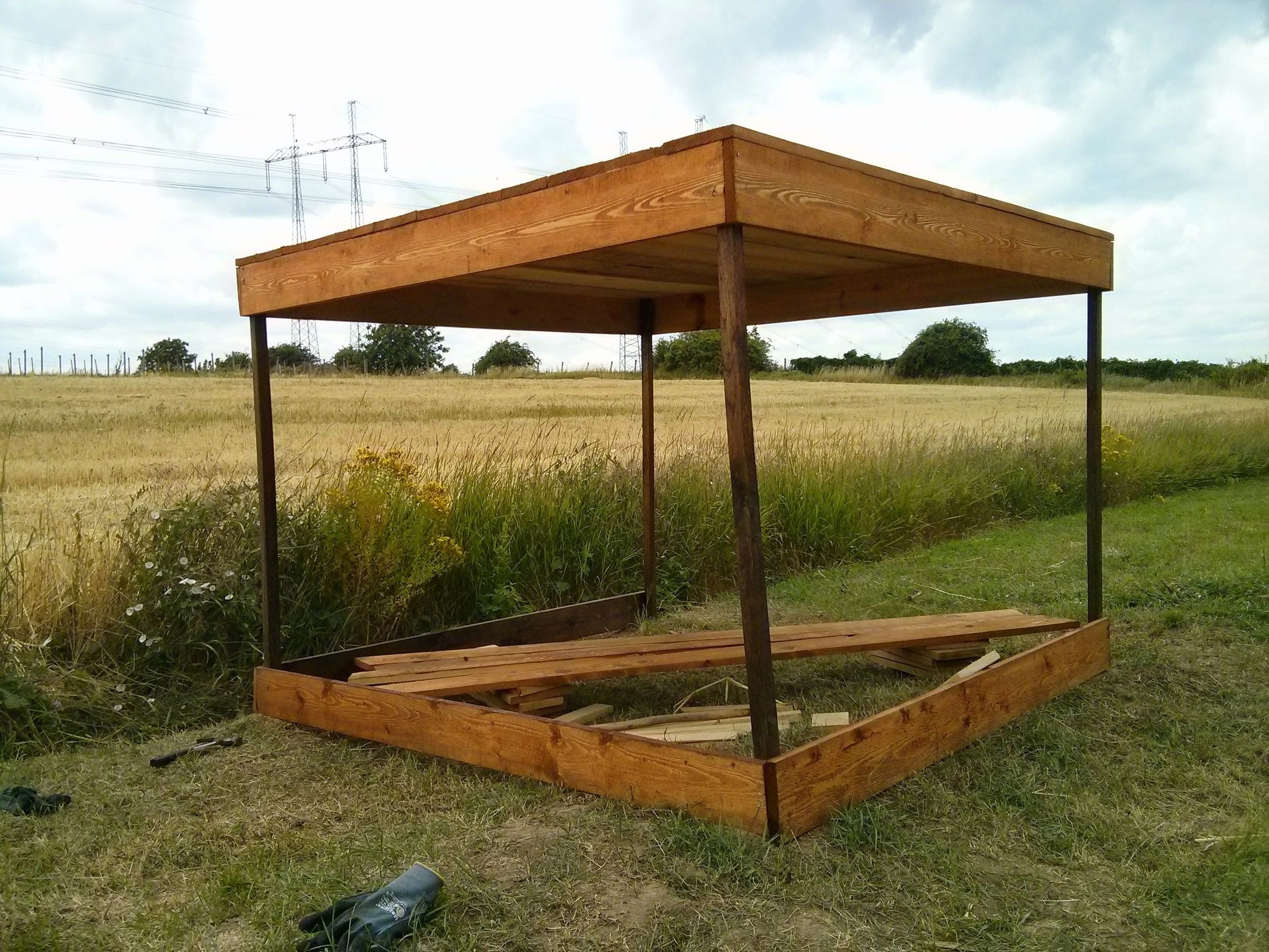 Simple Shelter : 4 Steps (with Pictures) - Instructables
