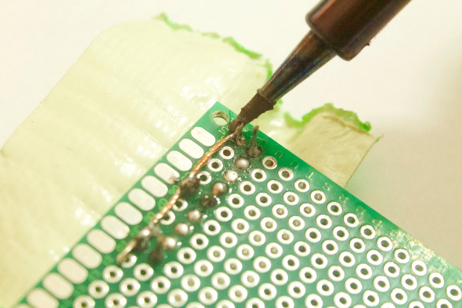 LinkIt One Flex Sensor : 6 Steps - Instructables