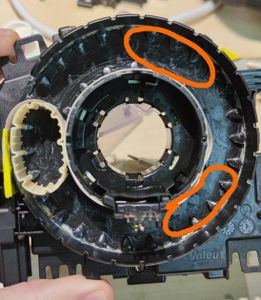 Fixing a Clockspring of a VW Tiguan 2 : 10 Steps (with Pictures ...