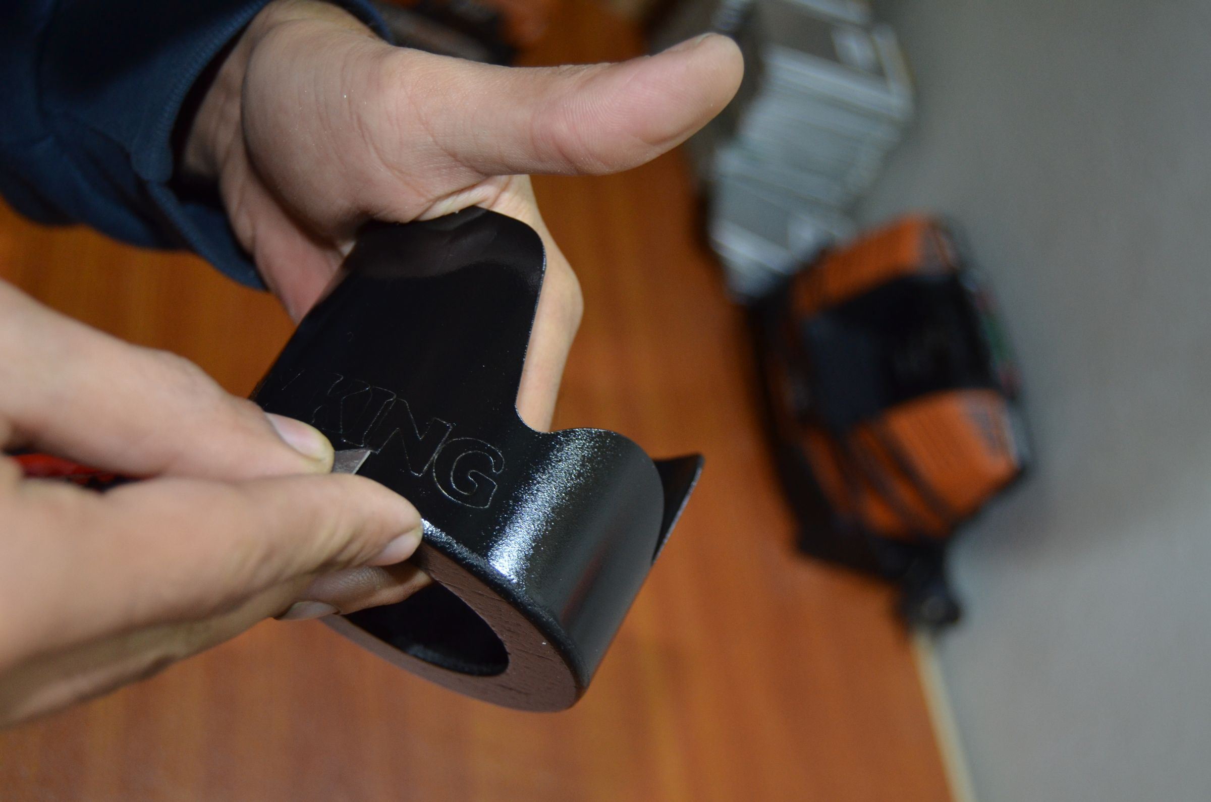 DIY Lens Hood for DSLR Camera : 5 Steps (with Pictures) - Instructables