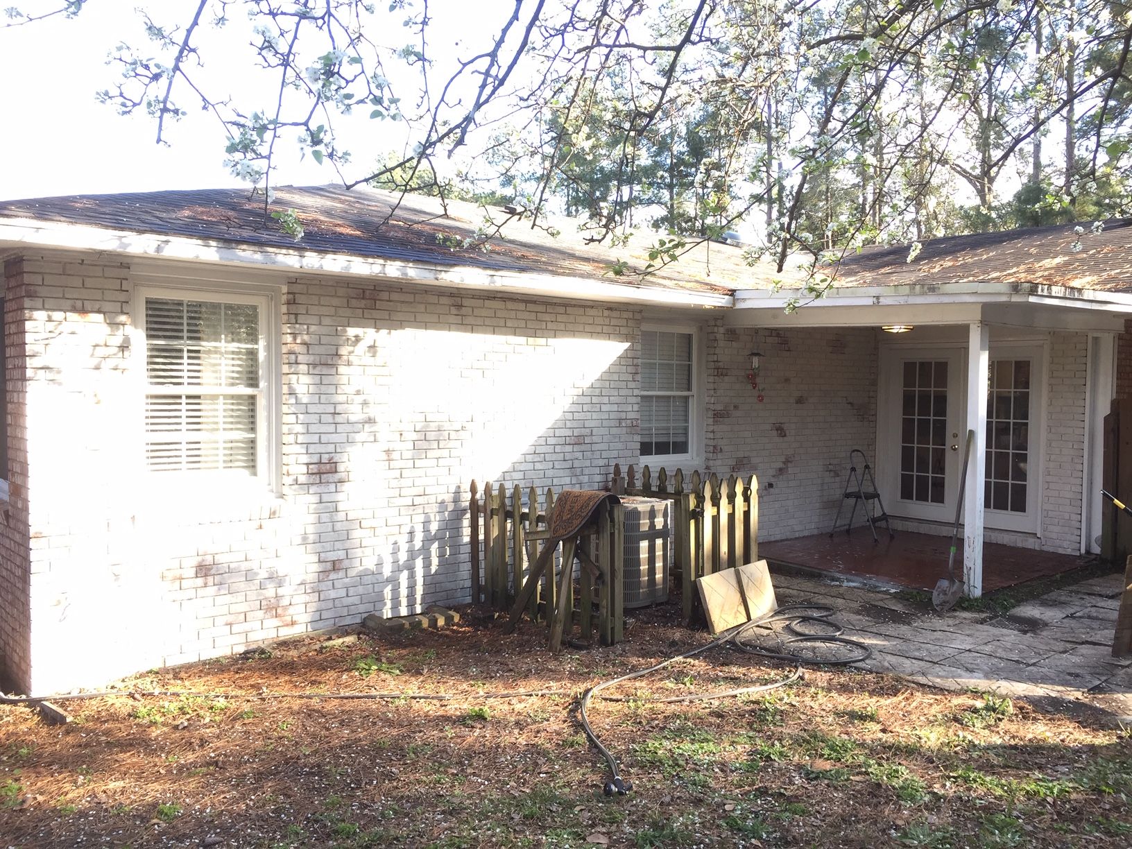 Lime Wash Brick House (White Wash) : 4 Steps (with Pictures ...