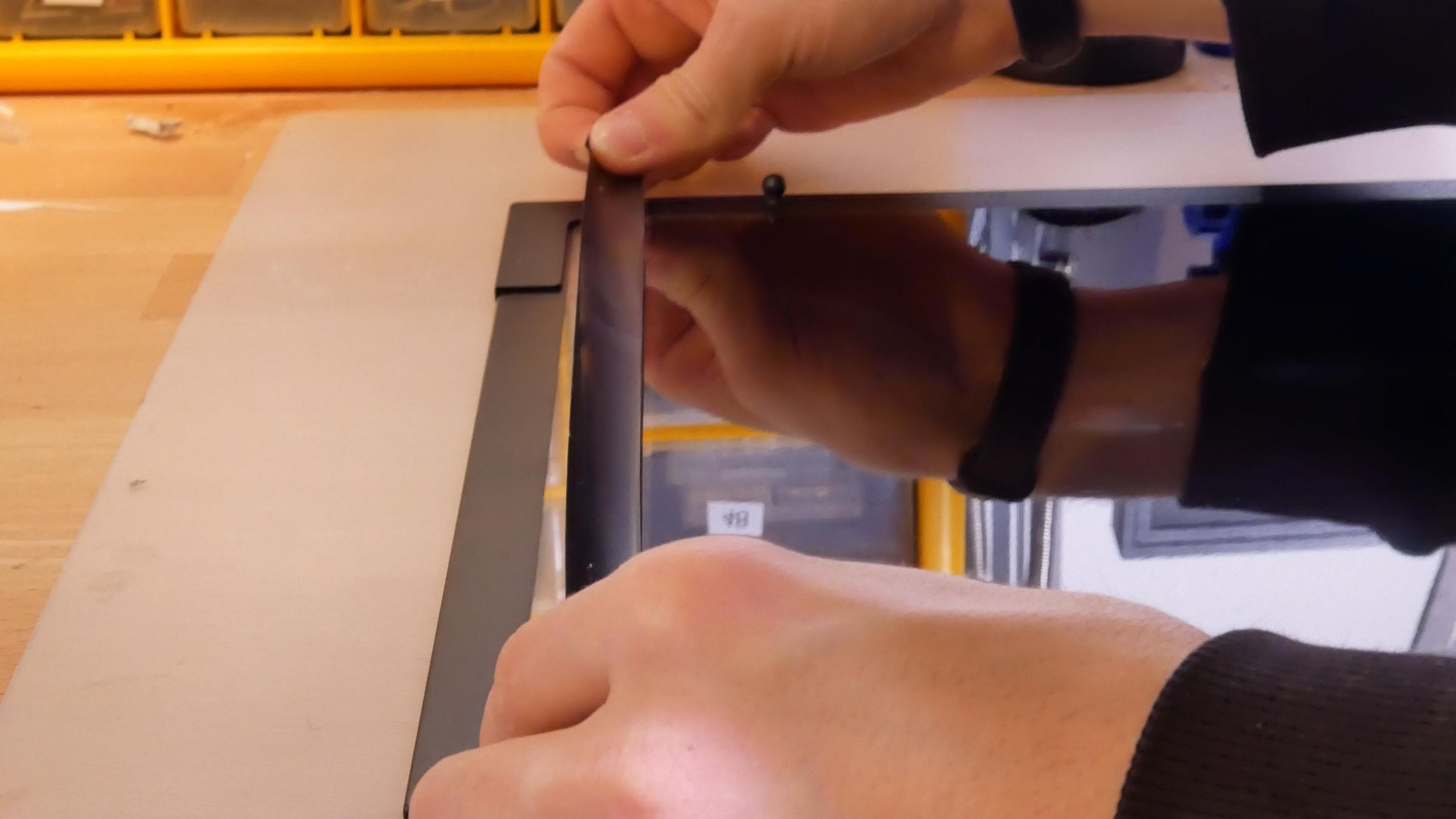 DIY Transparent Side Panel From a Recycled Monitor! : 9 Steps (with ...