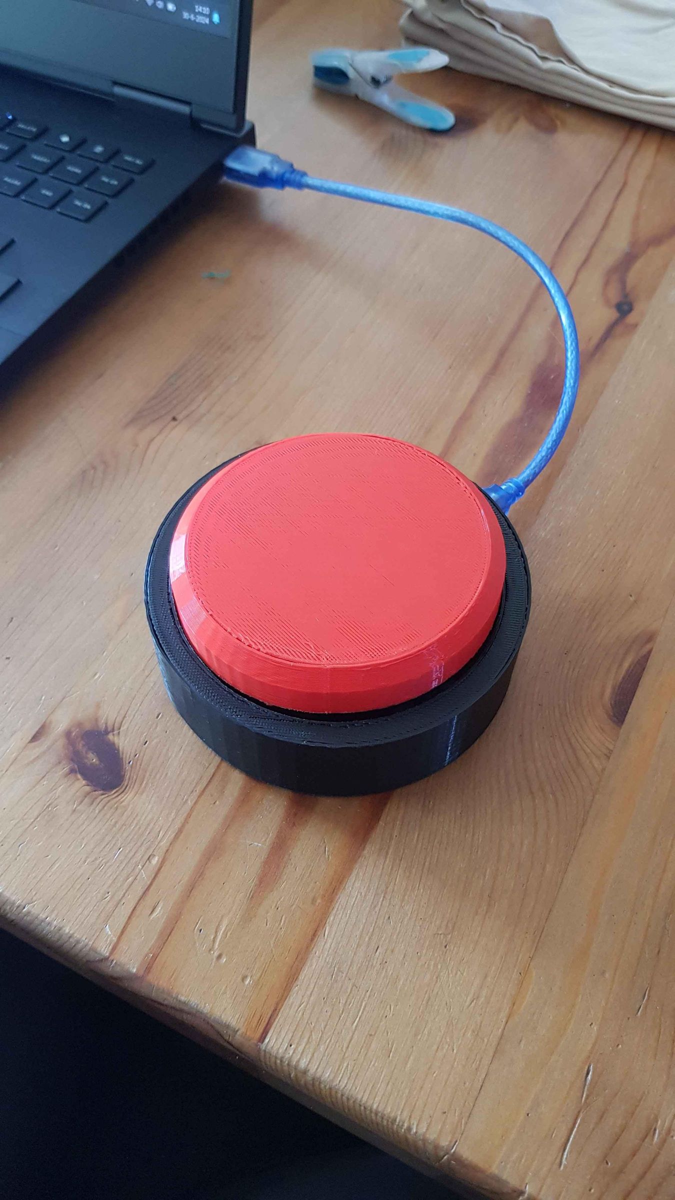 Button Simulating a Keypress : 4 Steps - Instructables