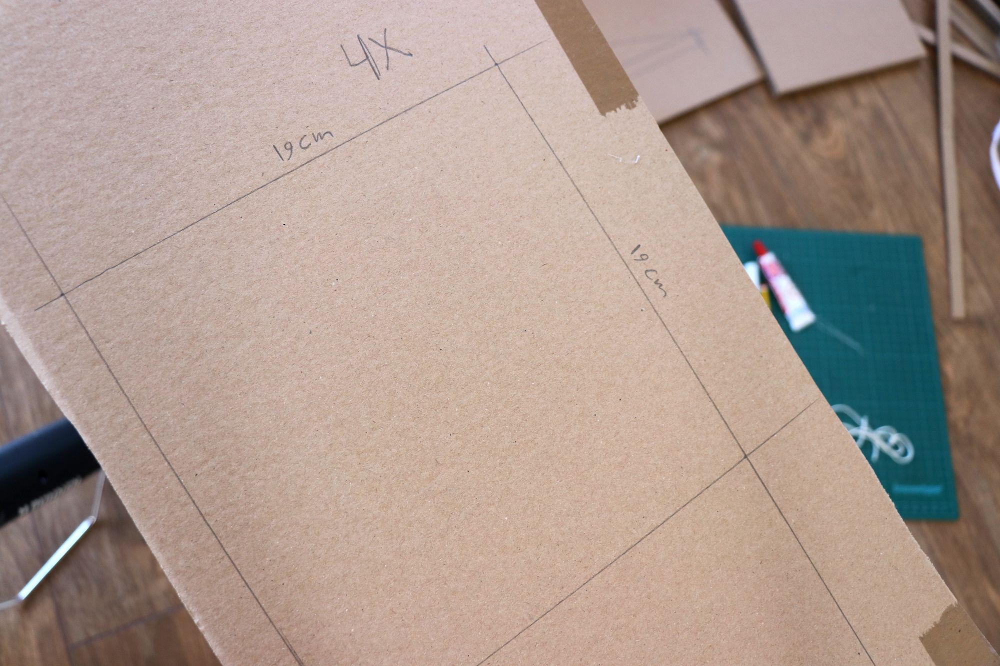 Levitating Side Table Made From Old Cardboard Boxes : 7 Steps (with ...