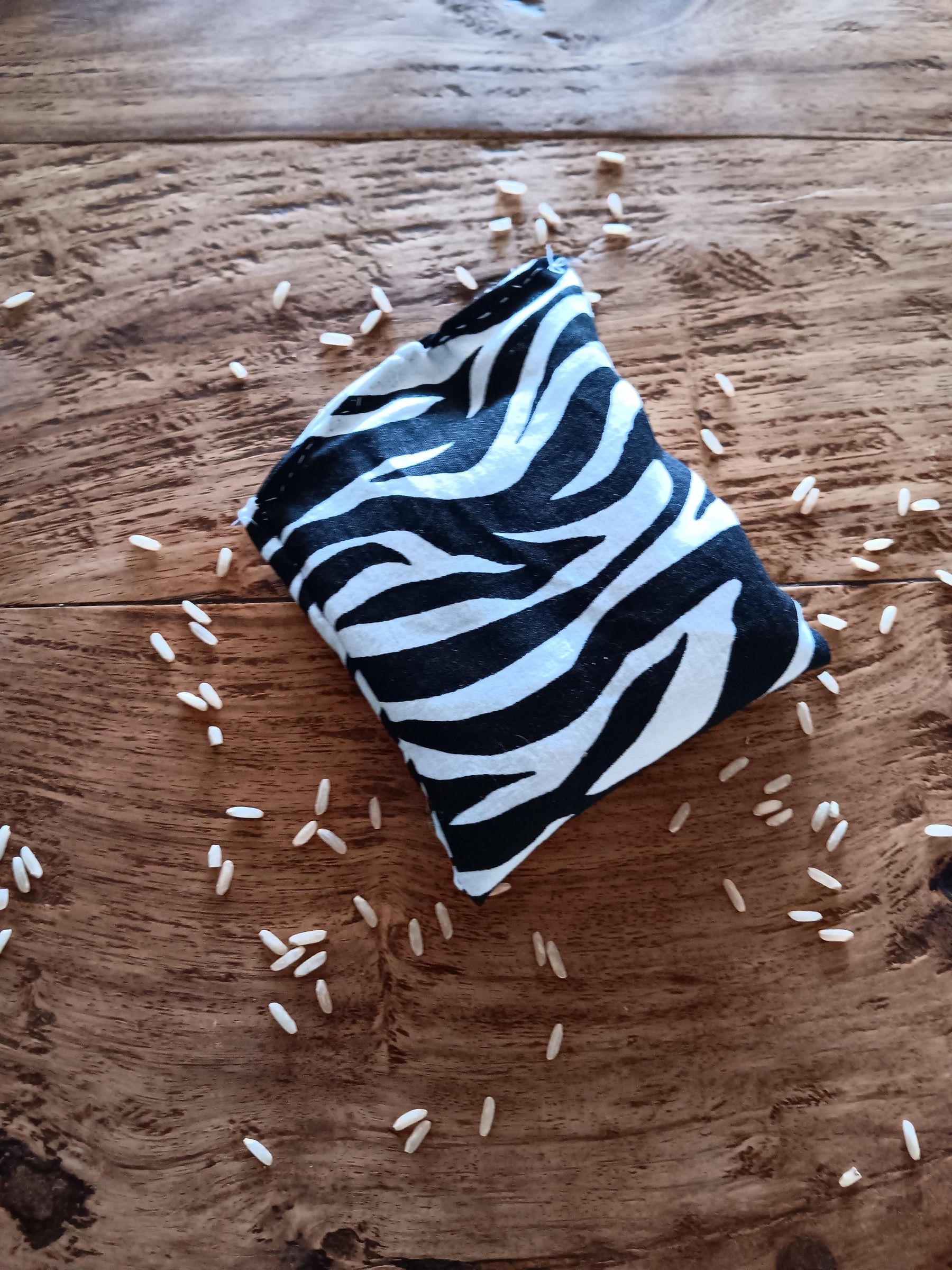 Hand Sewn Microwavable Rice Bag : 11 Steps - Instructables