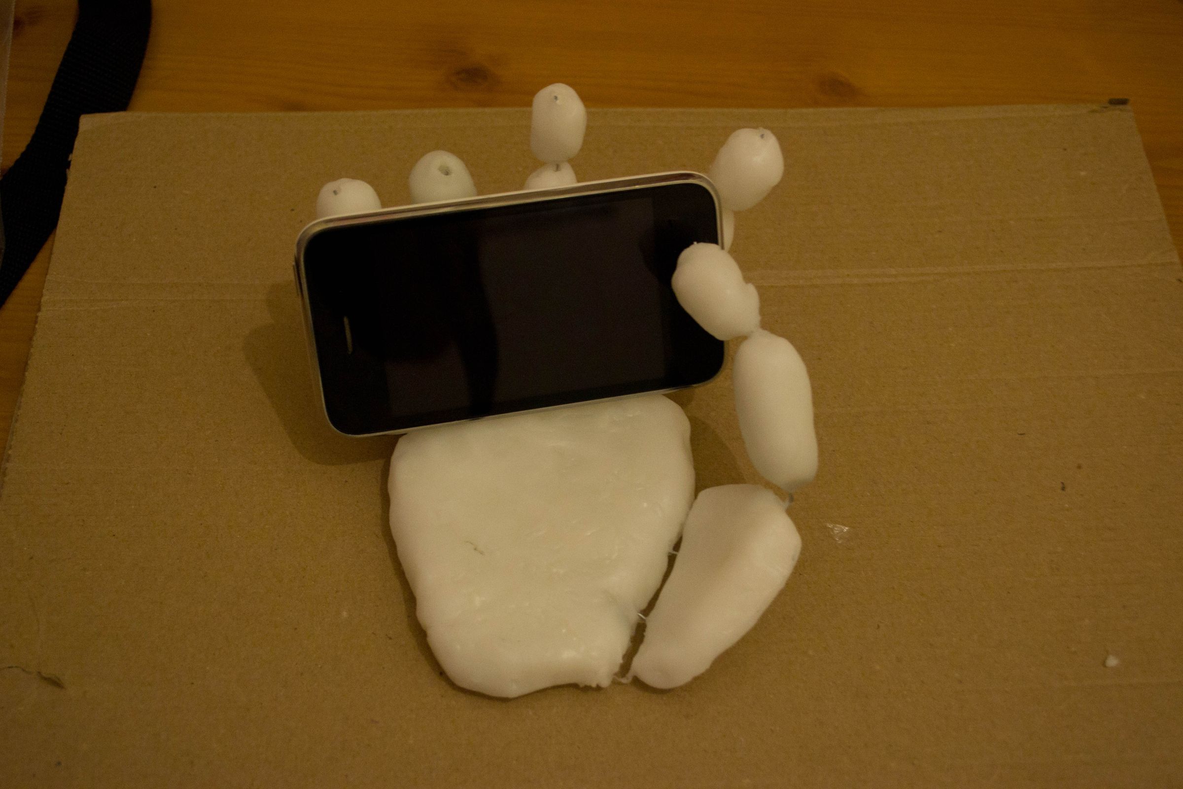 Simple Polymorph Hand : 4 Steps (with Pictures) - Instructables