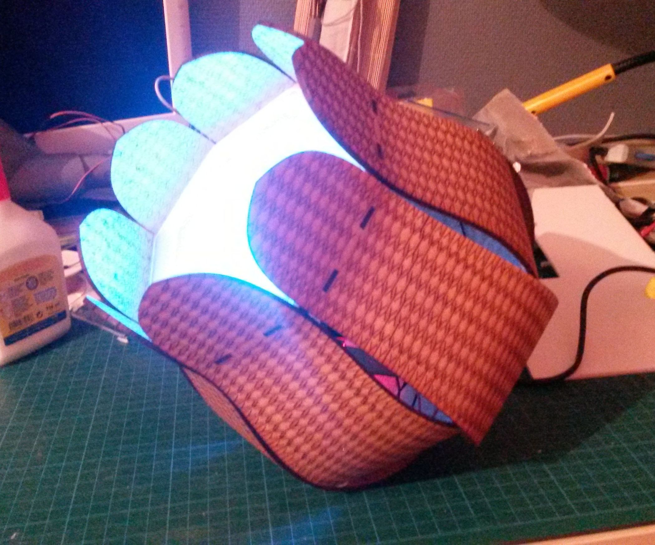 The Flower Power Lamp : 4 Steps (with Pictures) - Instructables