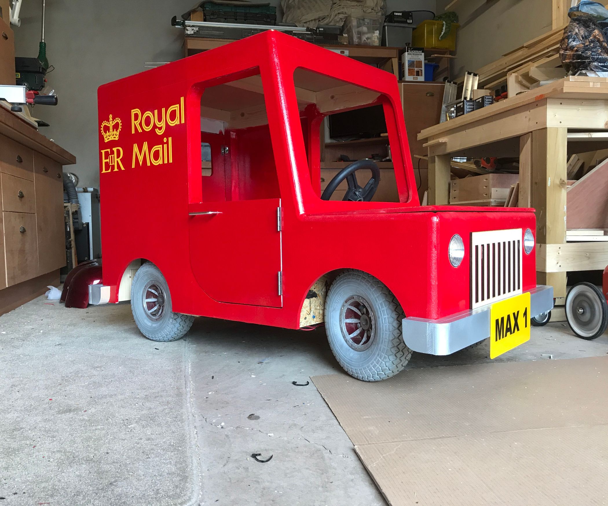 RC 24V Postman Pat Van : 15 Steps (with Pictures) - Instructables