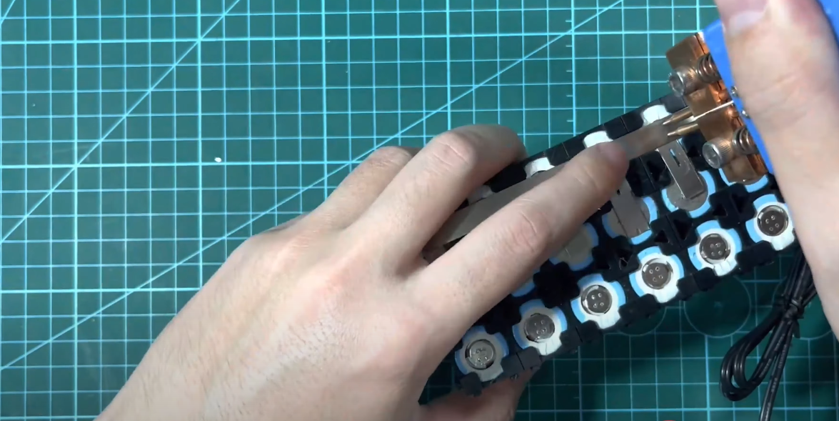 How to Make 3S6P Battery Pack 12V 50AH : 3 Steps - Instructables