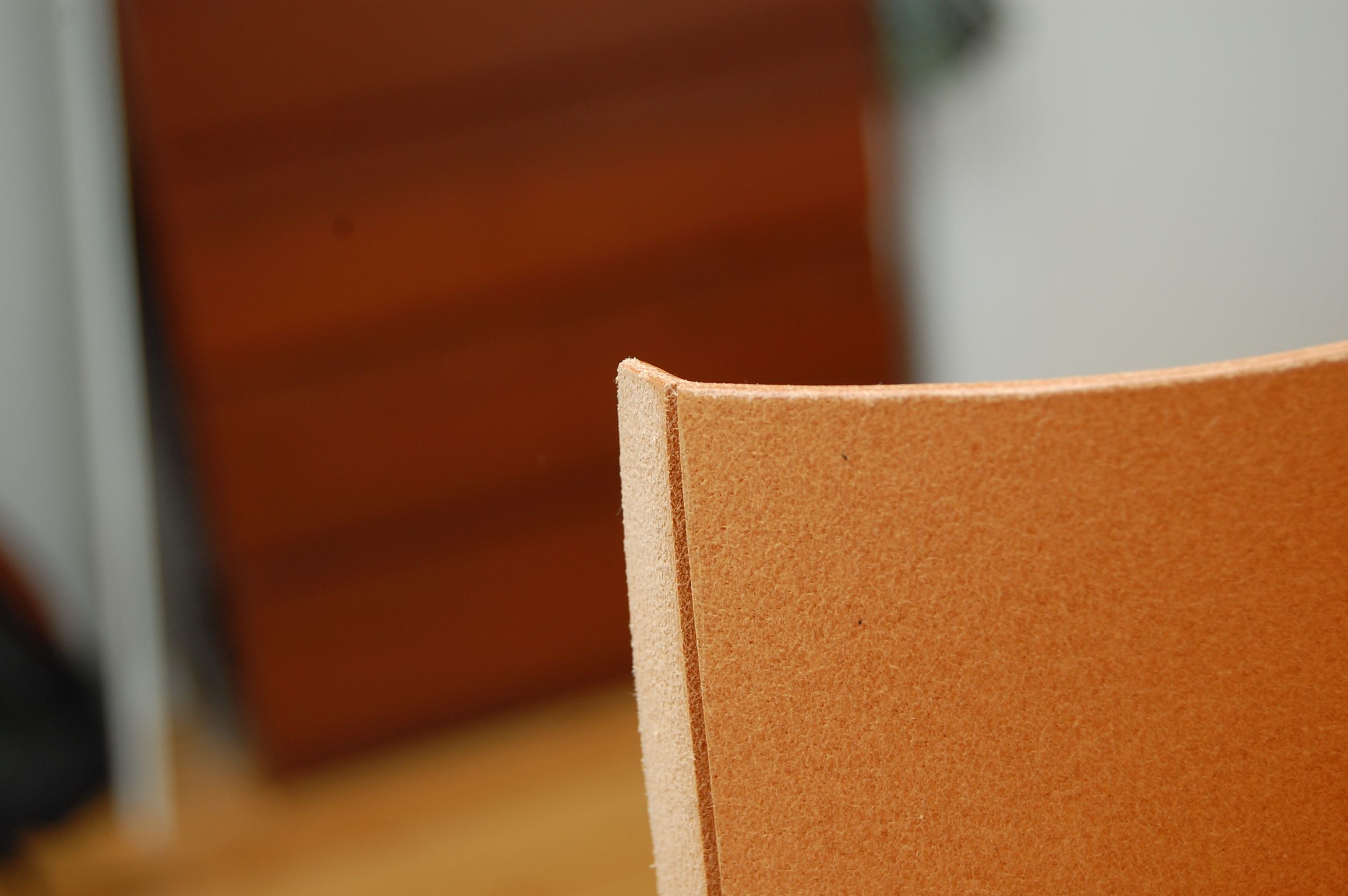 Briefcase With a 3 Piece Gusset : 6 Steps (with Pictures) - Instructables