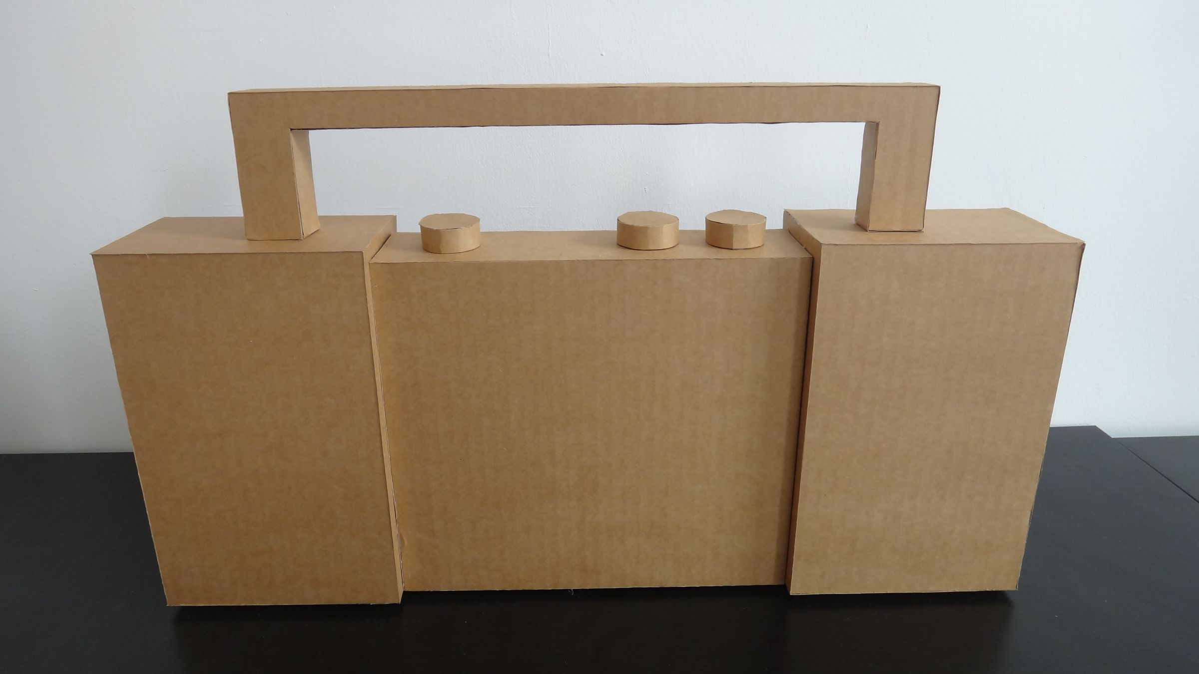 Cardboard BoomBox (quick 'n' Dirty Concept Modelling 2D Into 3D) : 9 ...
