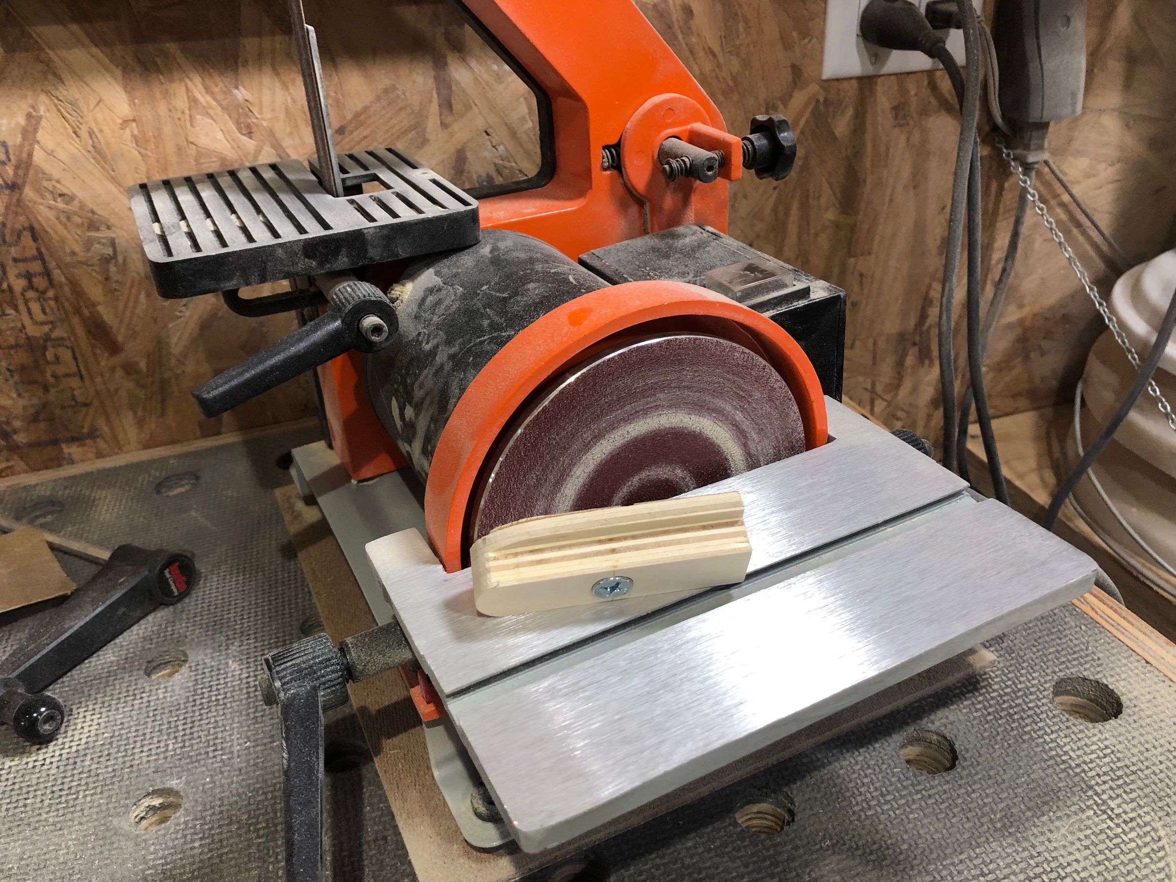 The Multi-Function Router Table Jig : 12 Steps (with Pictures ...