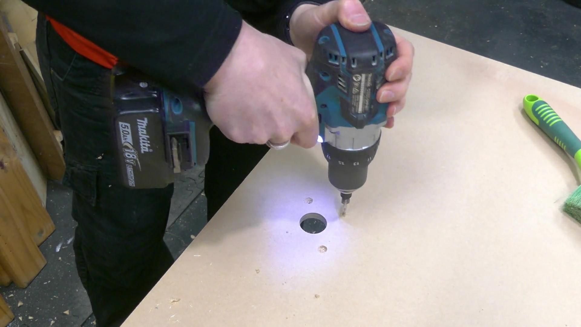 5 Simple and Essential Power Tool Woodworking Jigs : 6 Steps (with ...