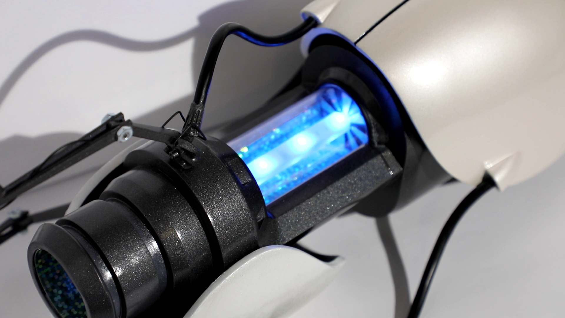 Making a LED Aperture Science Handheld Portal Device : 6 Steps (with ...