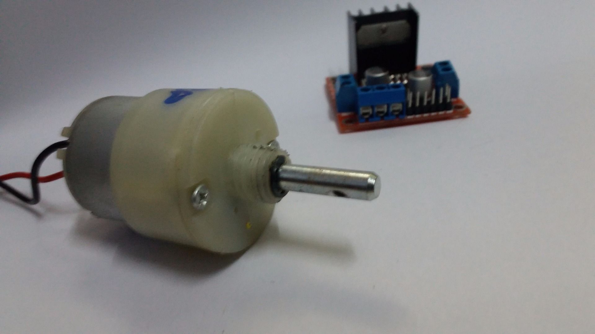 Control a DC Mototr Using H-Bridge : 5 Steps (with Pictures ...