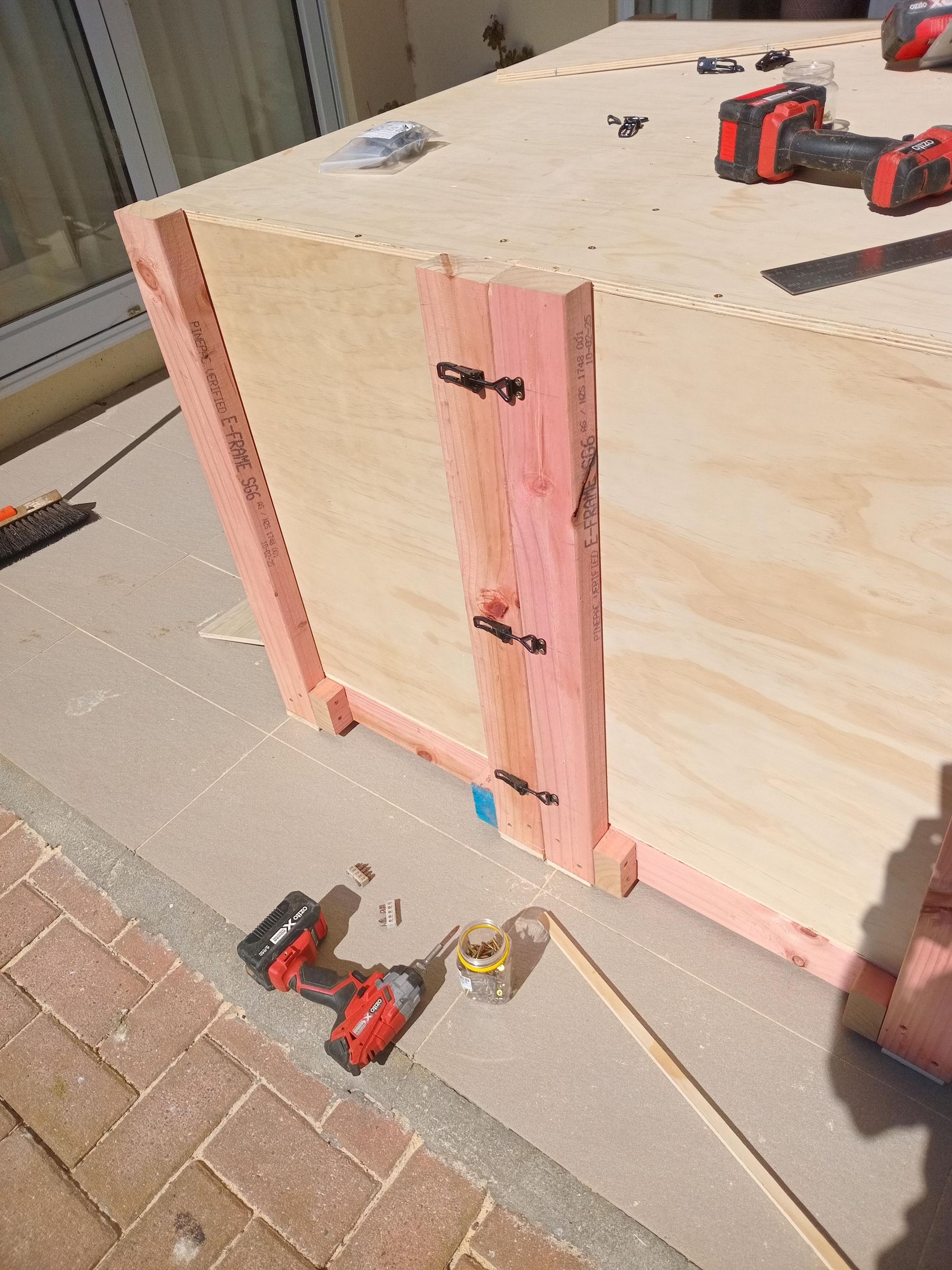 A New Workbench With Storage : 17 Steps (with Pictures) - Instructables
