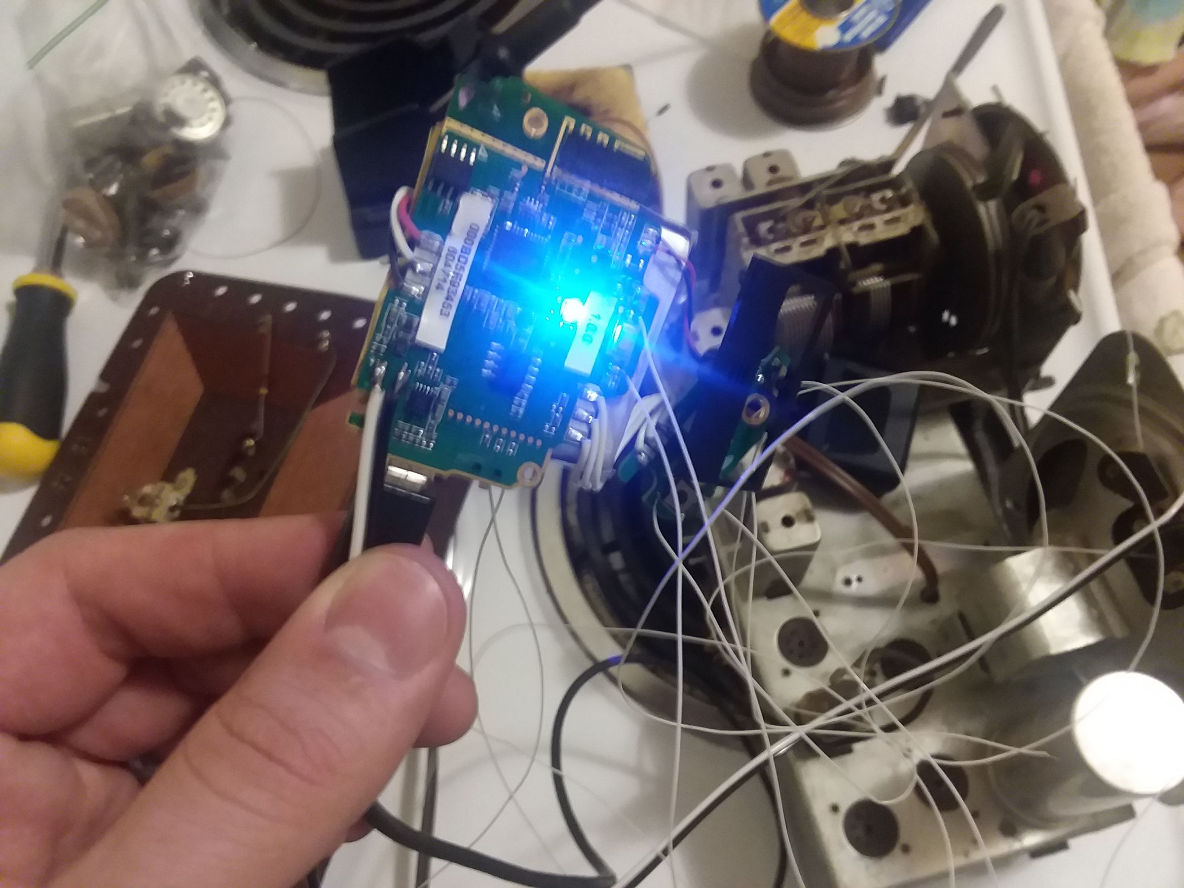 Vintage Radio Bluetooth Mod With Original Speaker : 5 Steps (with ...