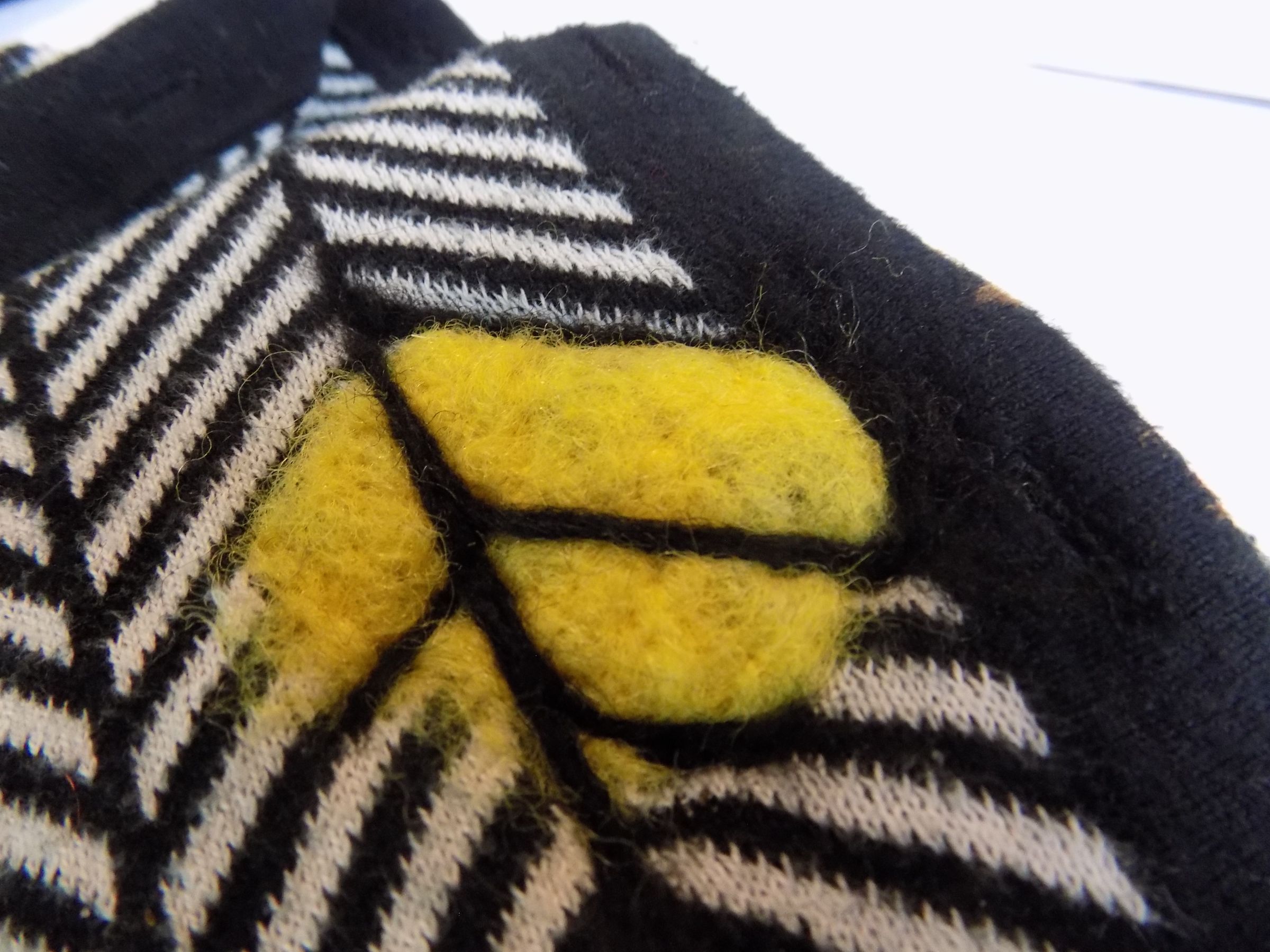Patch a Hole With Needle Felting : 8 Steps (with Pictures) - Instructables