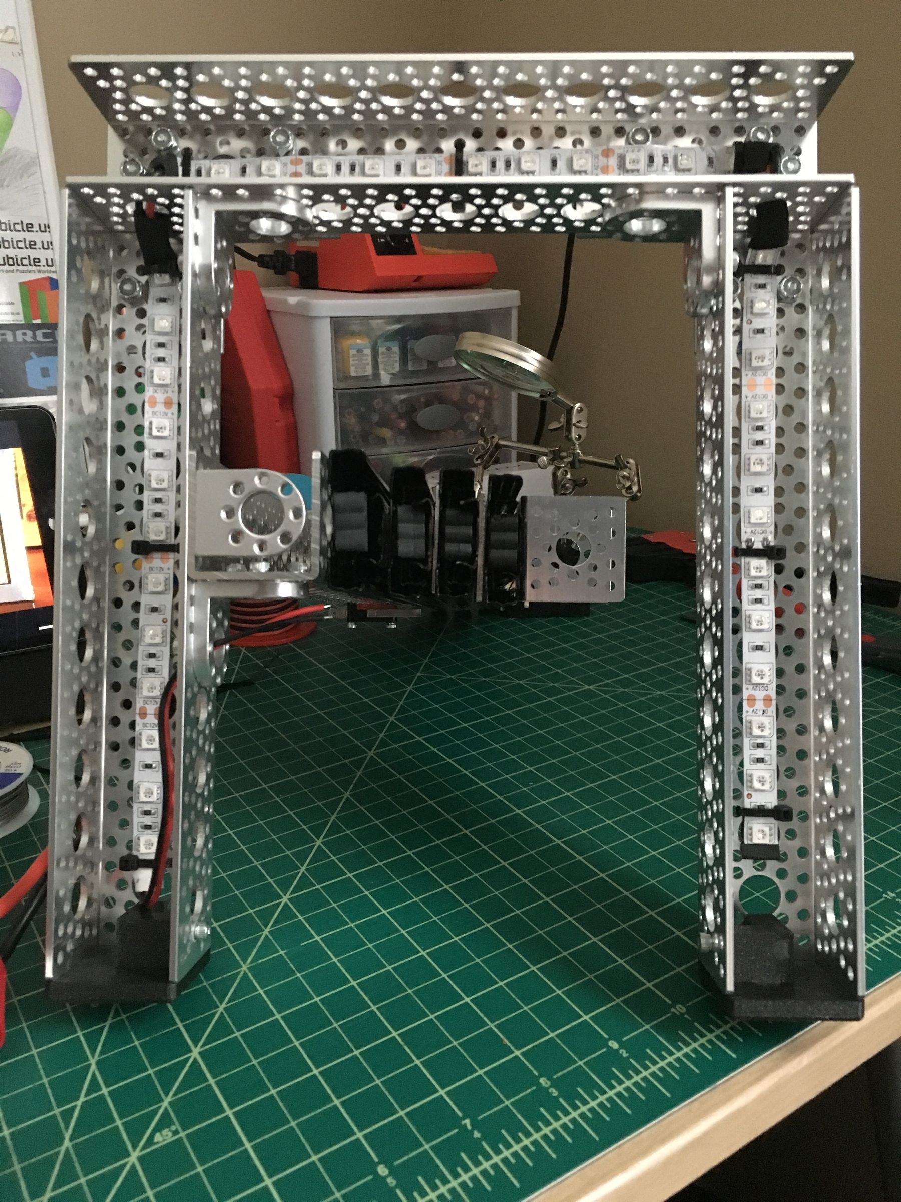 HERBERT: THE FTC-STYLE ELEVATOR BOT (MAKE IT MOVE) : 4 Steps (with ...