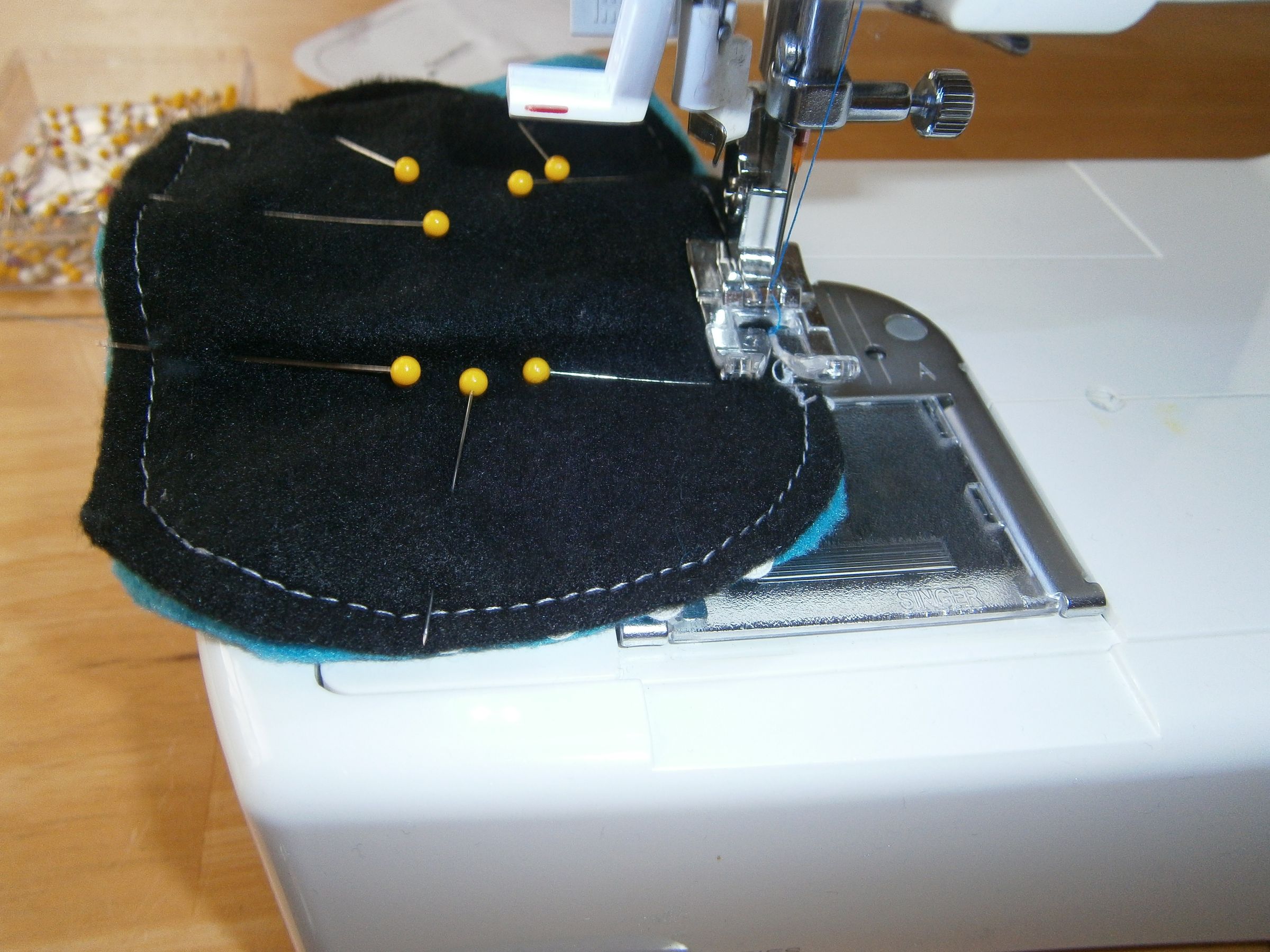 Monster Mittens : 18 Steps (with Pictures) - Instructables