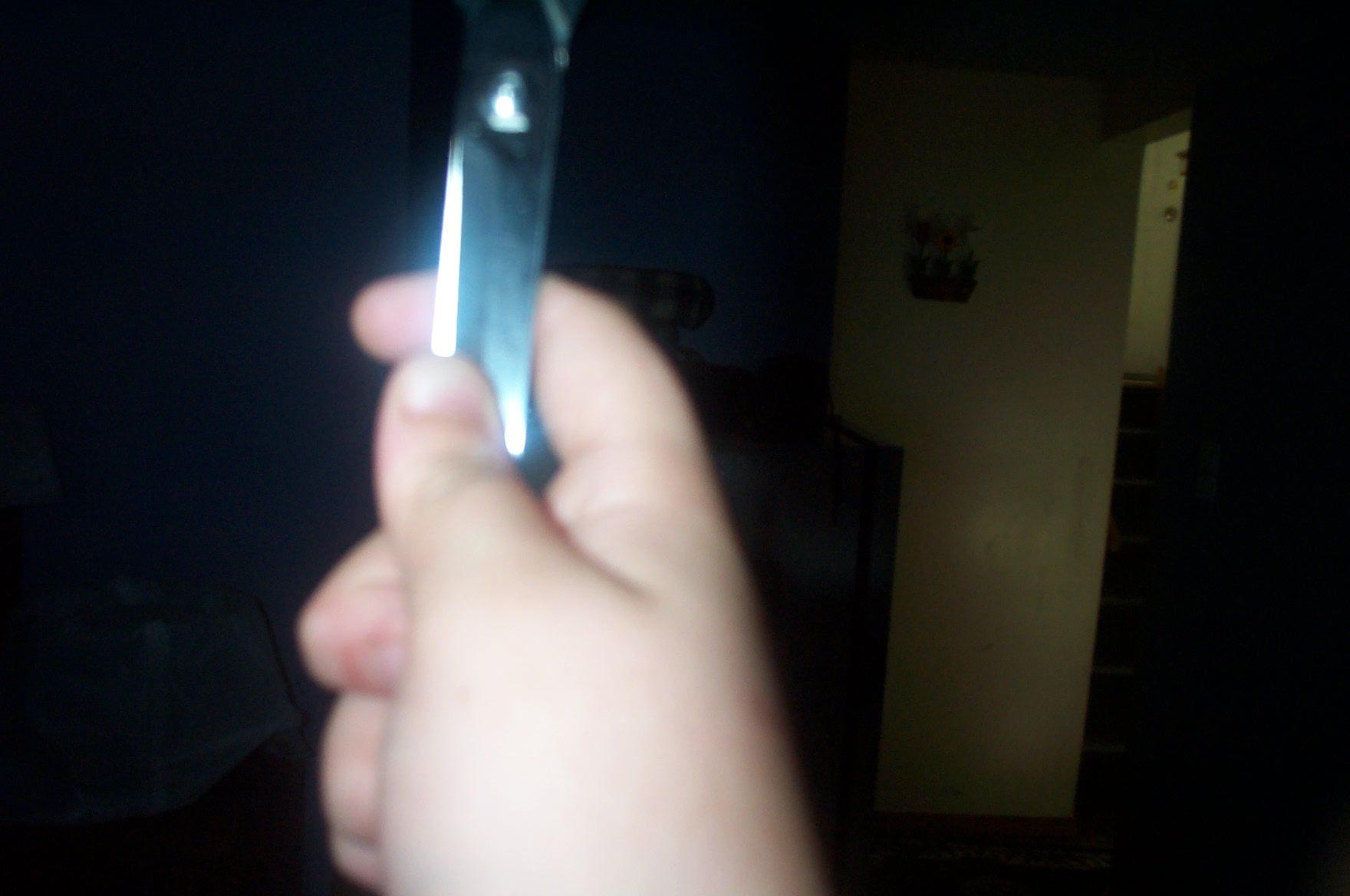 How to Throw Scissors : 4 Steps - Instructables