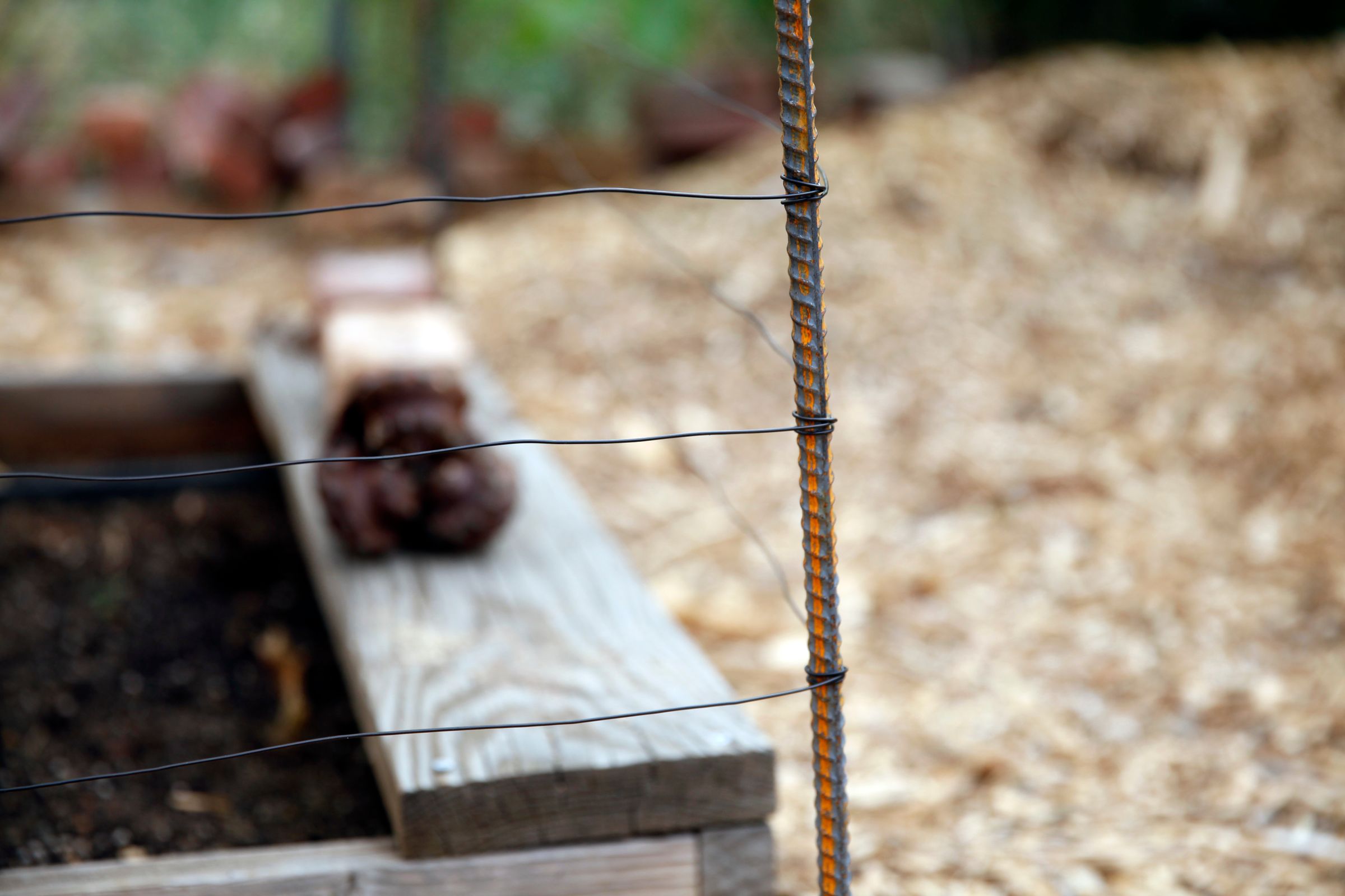 Bailing Wire Fencing : 3 Steps (with Pictures) - Instructables