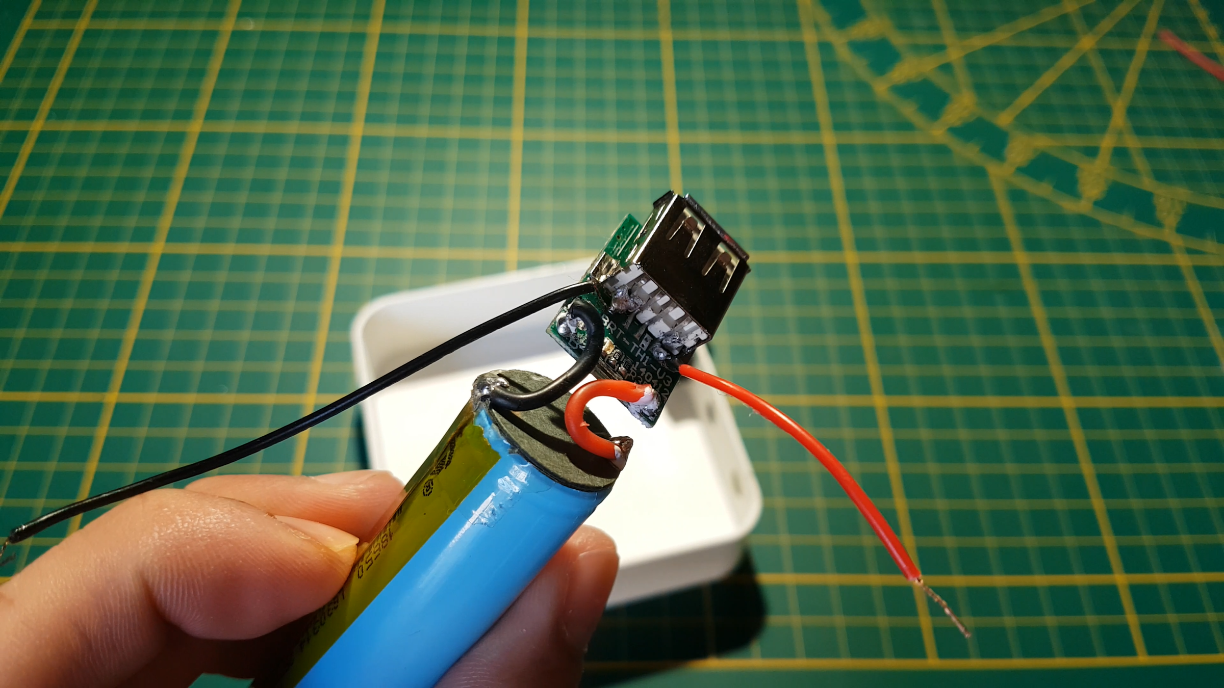 DIY Mini LED Ring Light! : 7 Steps (with Pictures) - Instructables