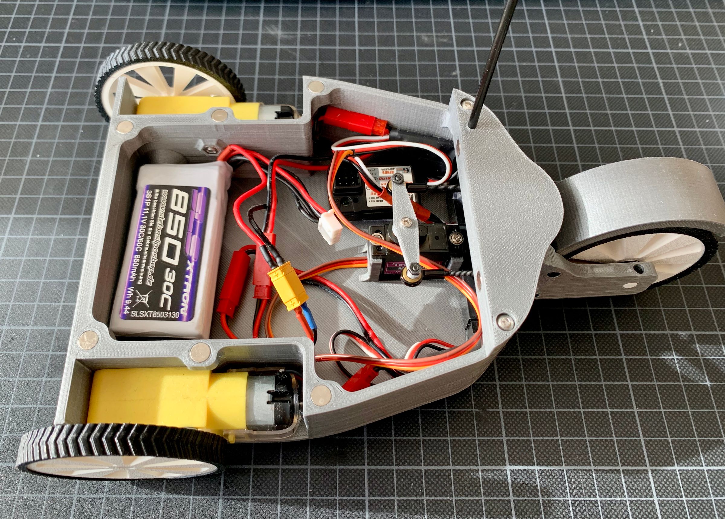 RC FPV-Trike With Rear Steering Wheel : 9 Steps (with Pictures ...