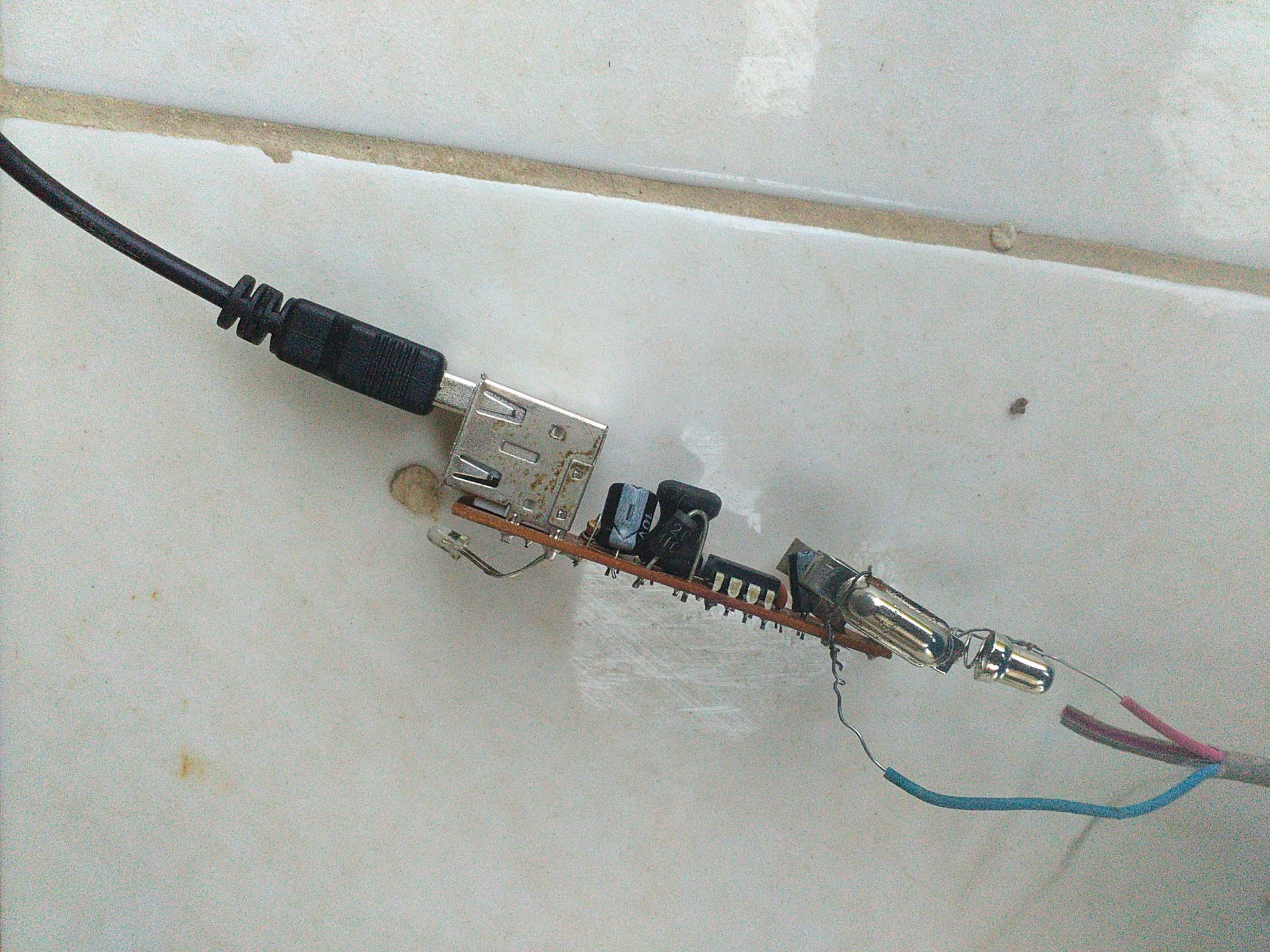 Wind Turbine Mobile USB Charger : 3 Steps (with Pictures) - Instructables