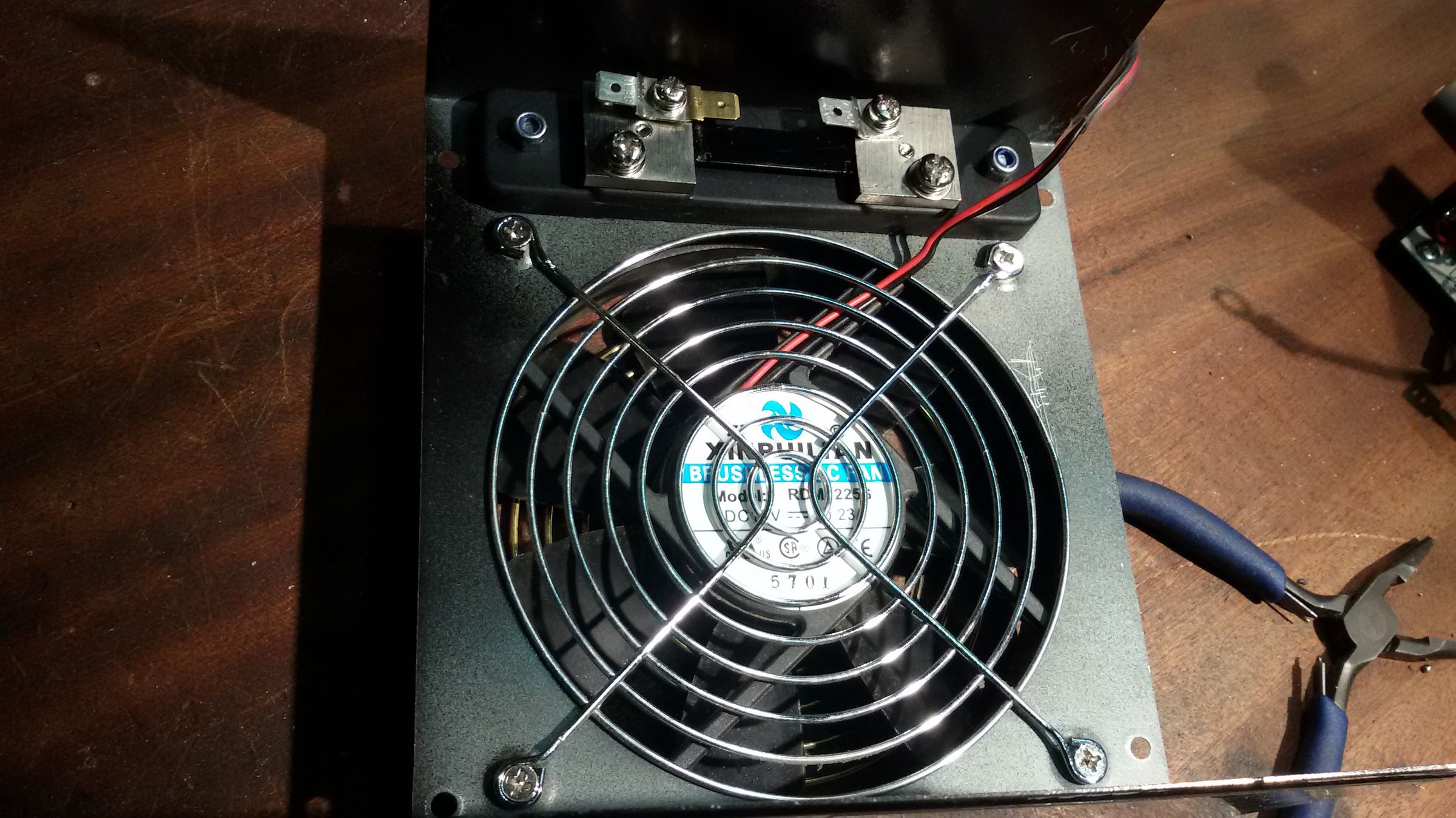 Adjustable High Current Lab SMPS Out of a Standard ATX PS : 17 Steps ...