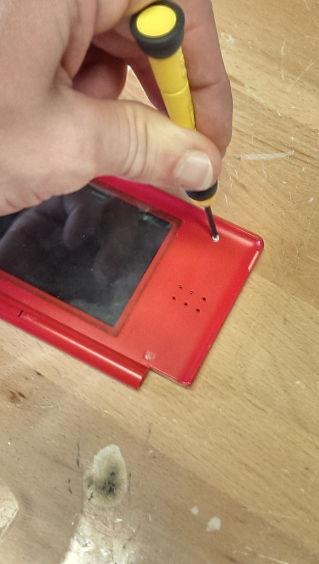 How to Fix a Broken Ds Lite : 16 Steps - Instructables