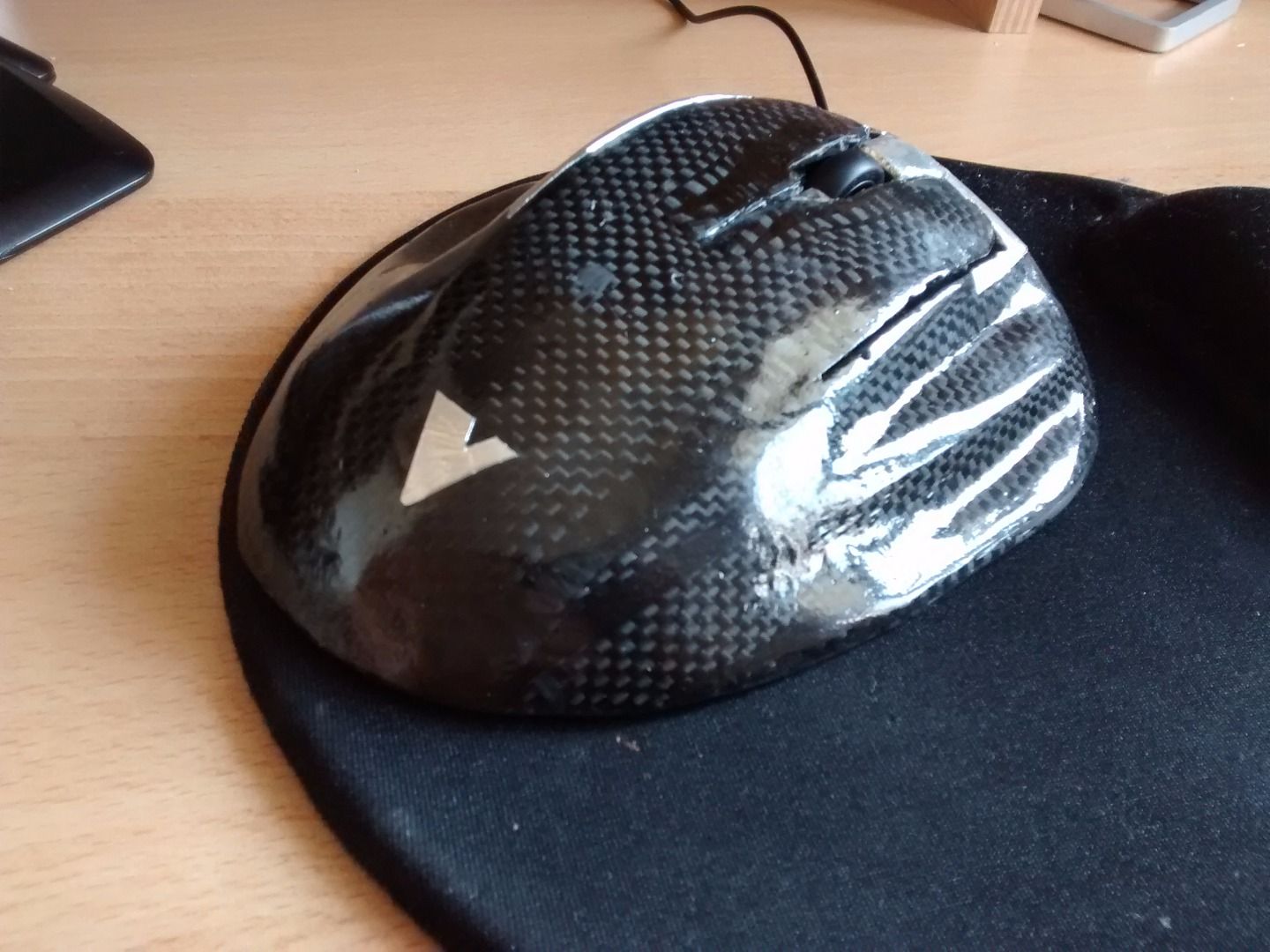 Carbon Mouse : 12 Steps (with Pictures) - Instructables