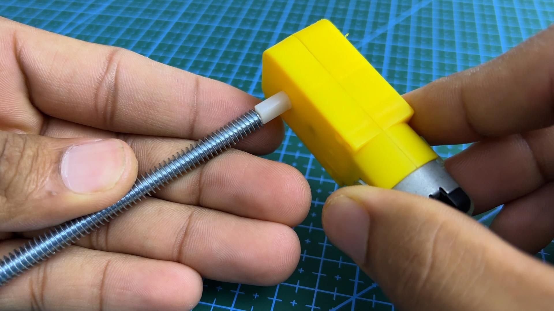 Mechanical Linear Actuator : 6 Steps (with Pictures) - Instructables