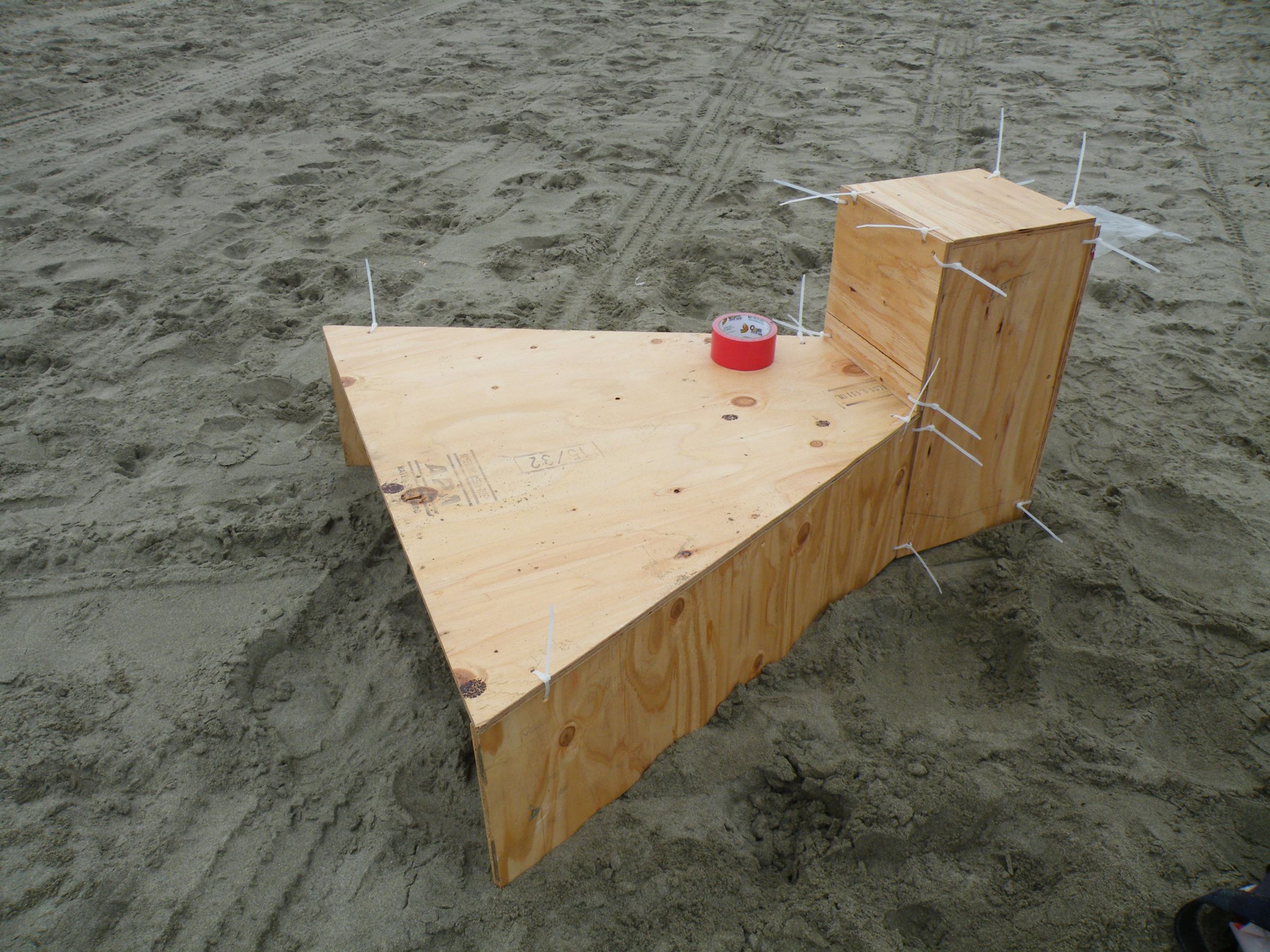 Small-scale Wave-power - Free Energy From the Beach! : 6 Steps (with ...